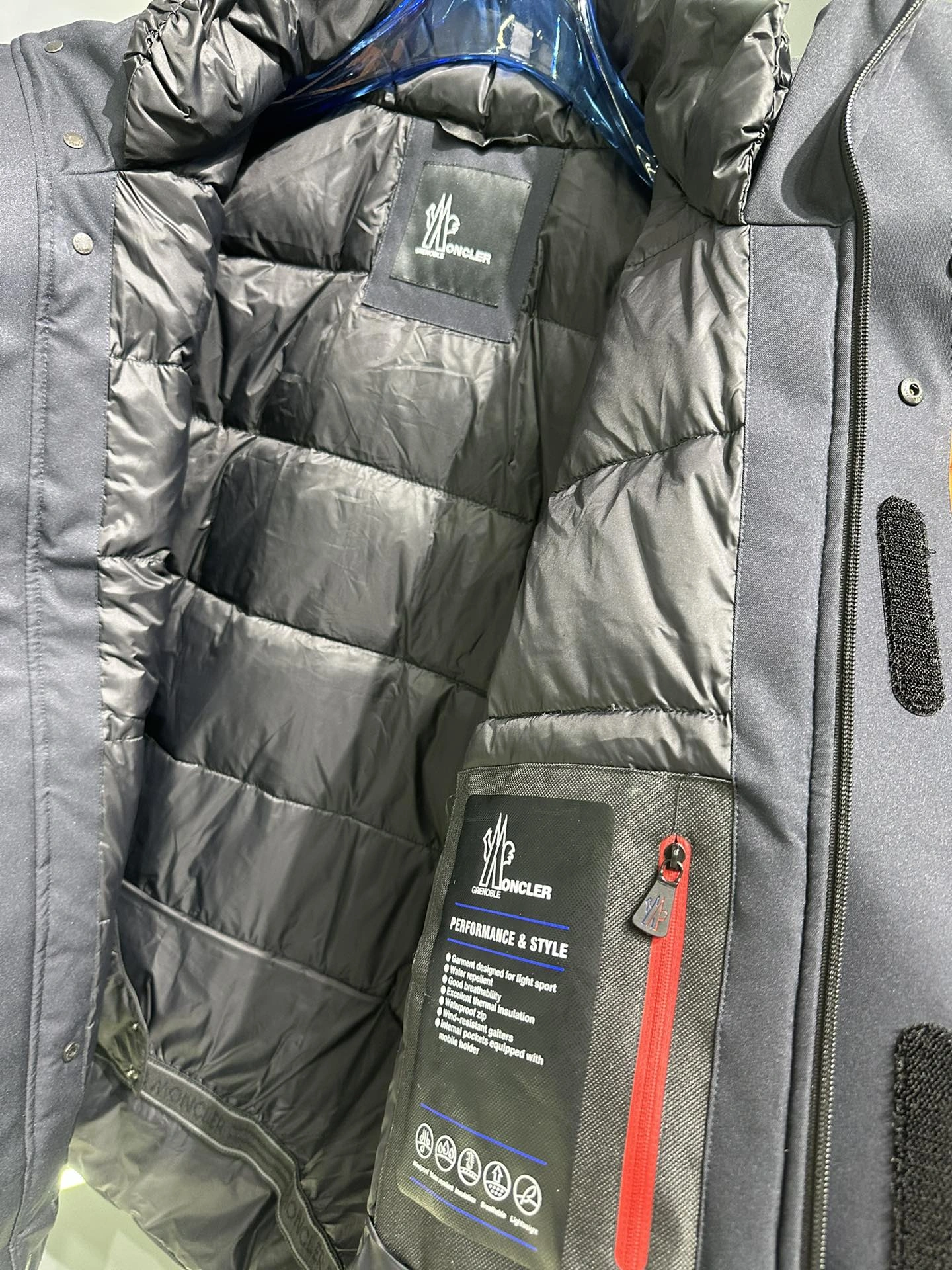Low-cost Moncler Down Jackets