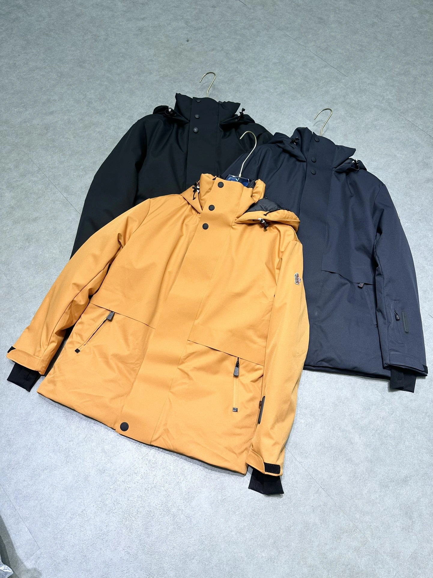 Low-cost Moncler Down Jackets
