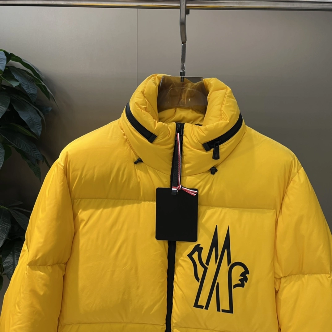 Low-cost Moncler Down Jackets