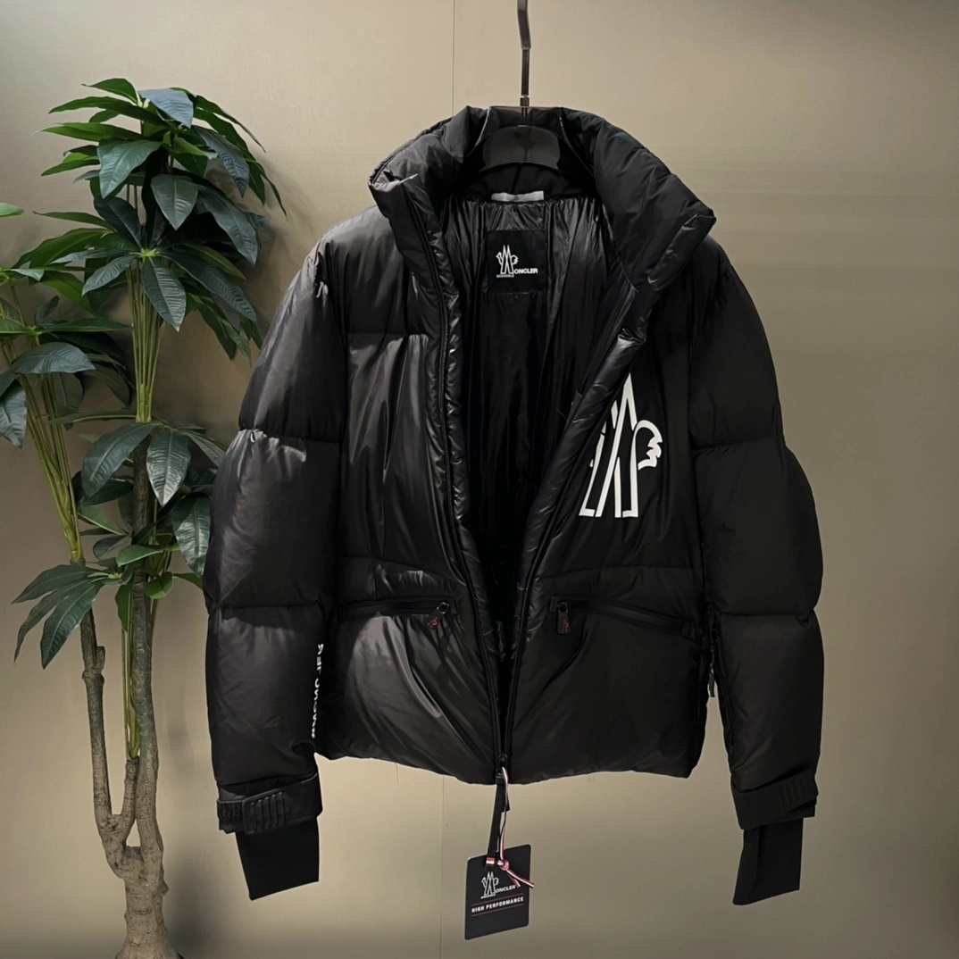 Exact replica Moncler Down Jackets