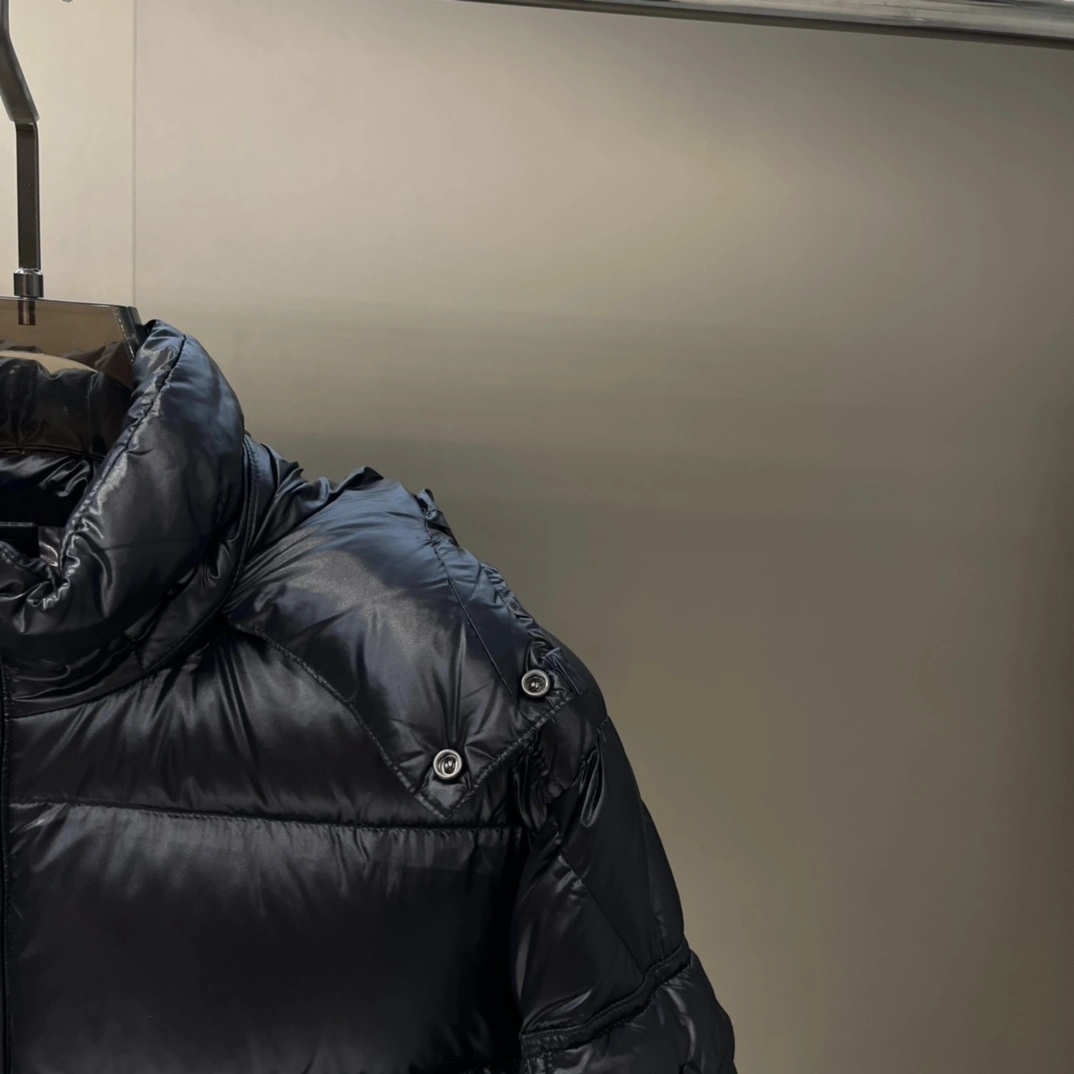 Exact replica Moncler Down Jackets