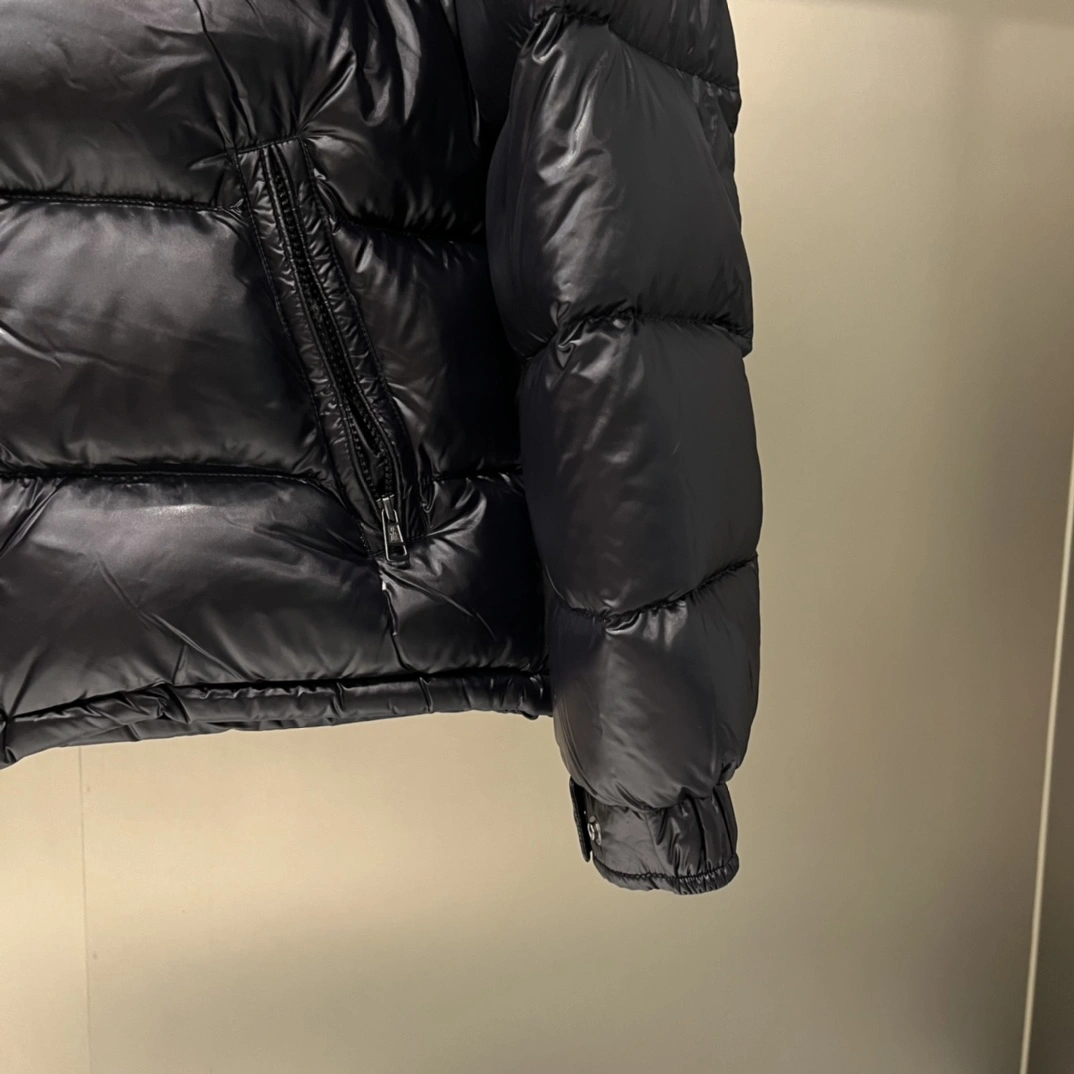 Exact replica Moncler Down Jackets