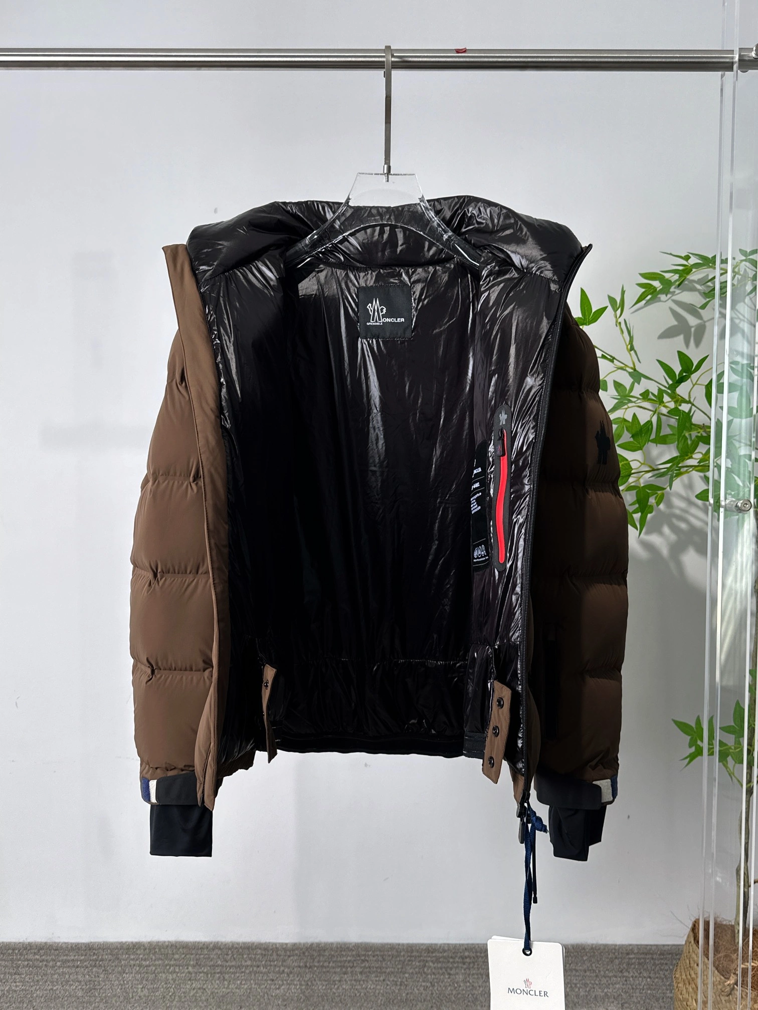 Accurate model Moncler Down Jackets