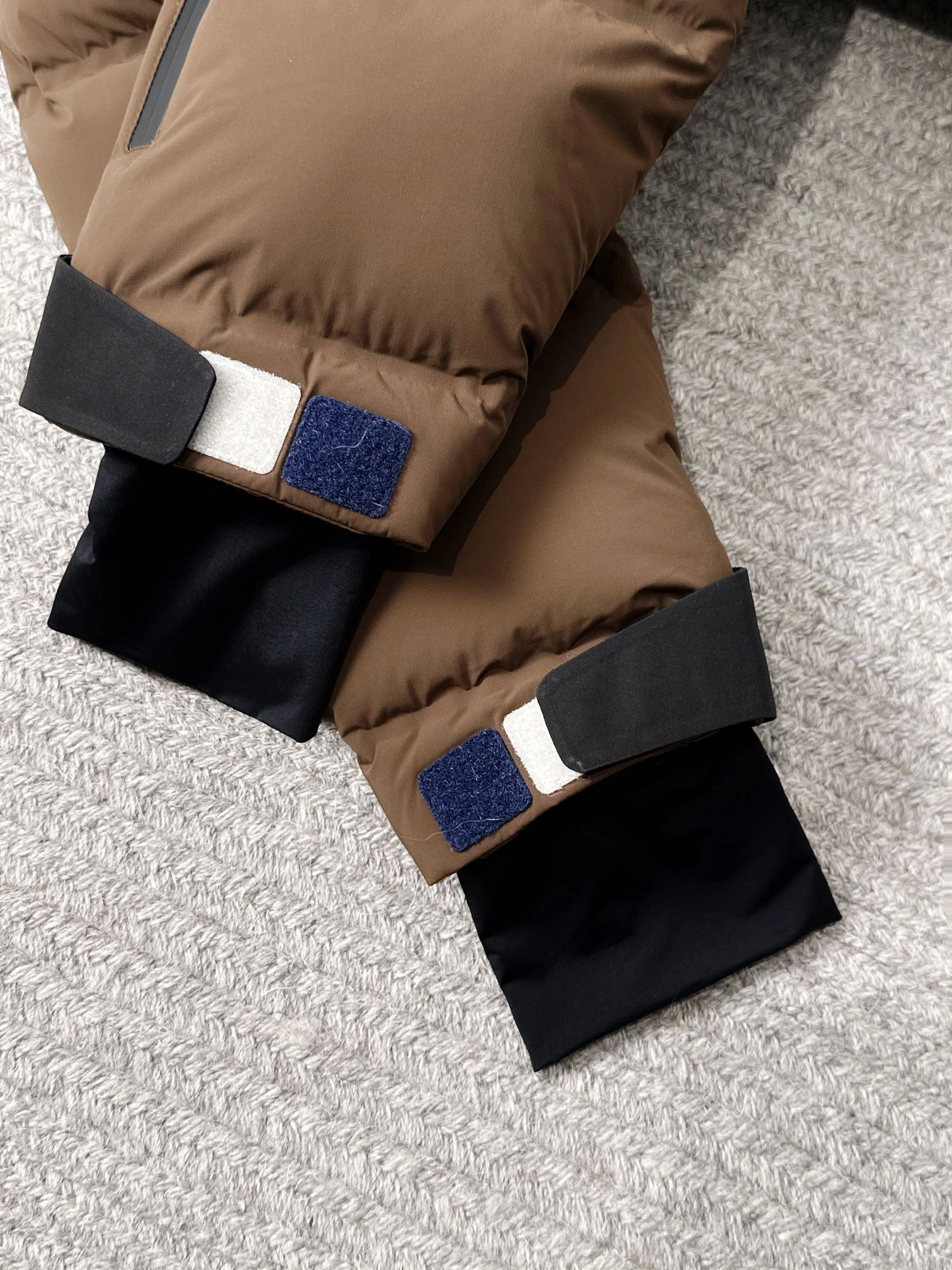 Accurate model Moncler Down Jackets