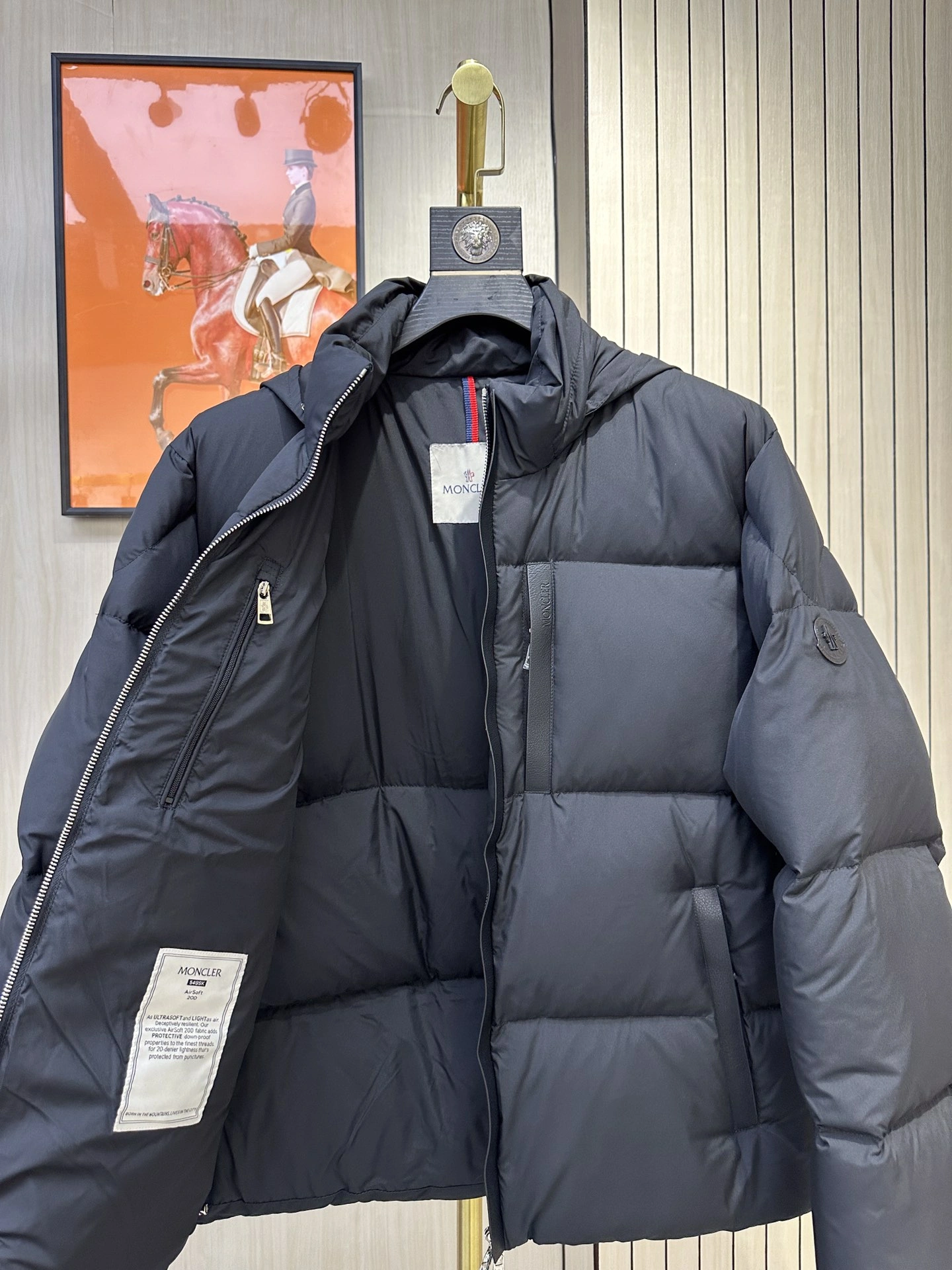 Low-cost Moncler Down Jackets