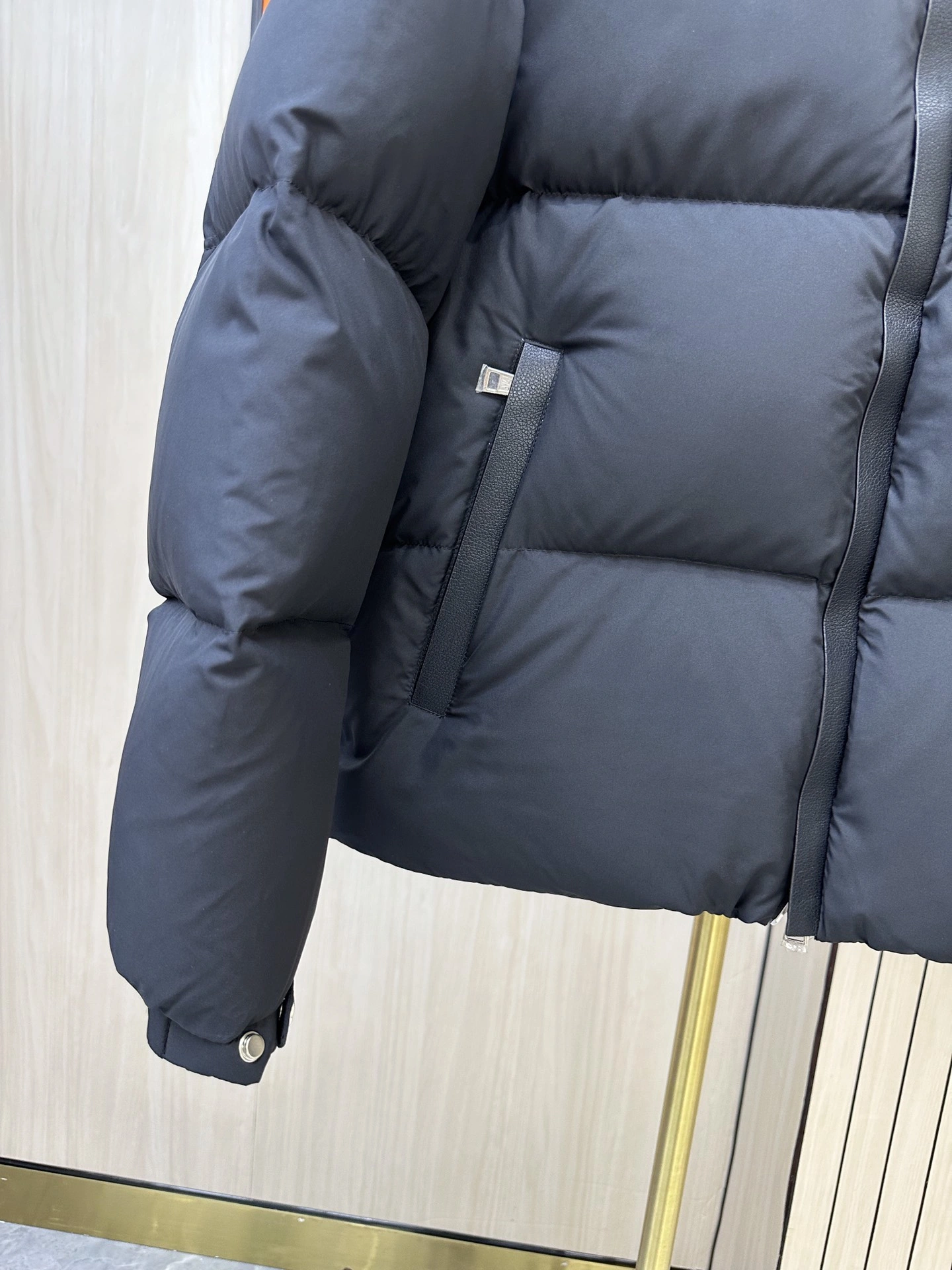 Low-cost Moncler Down Jackets