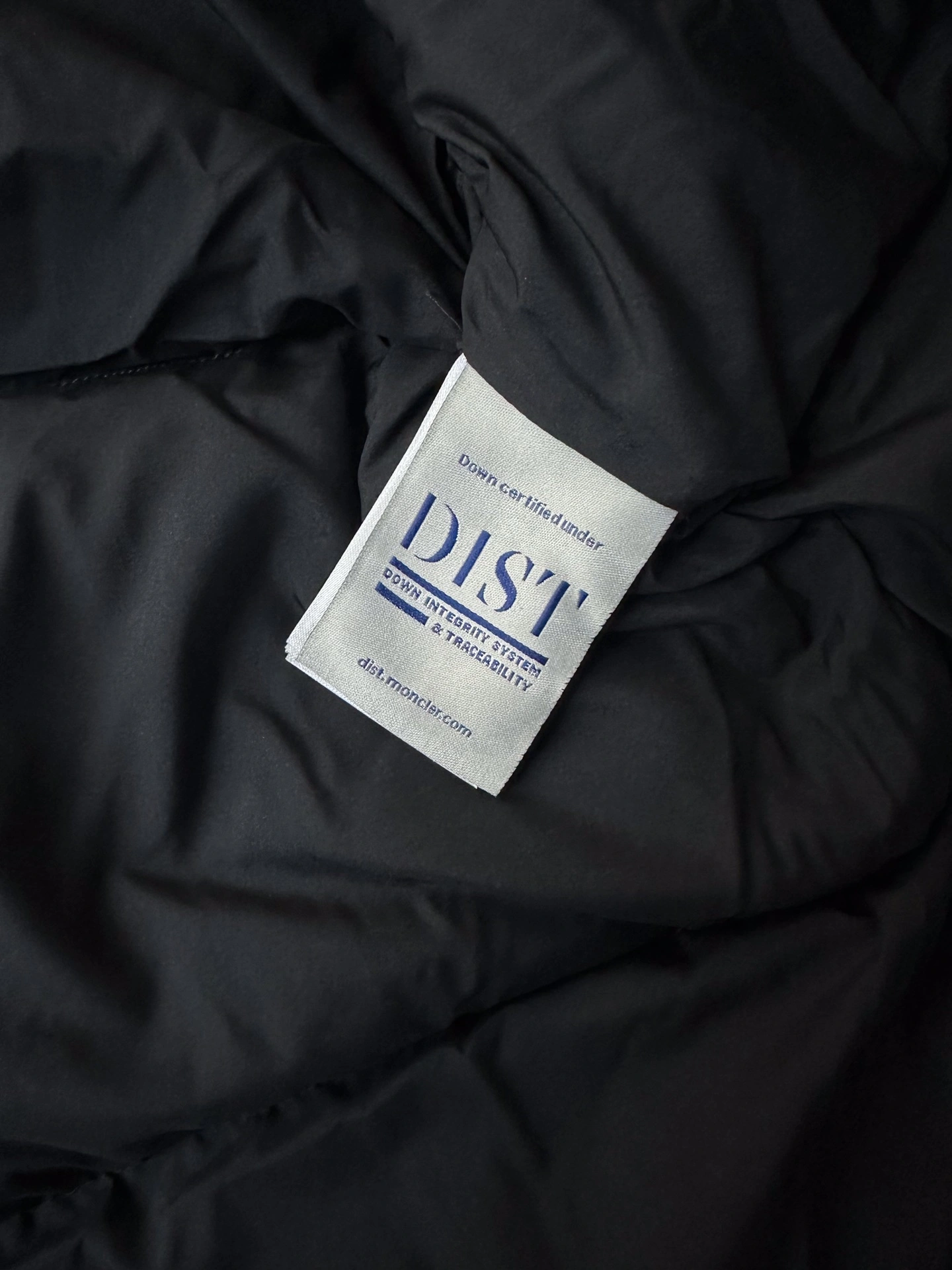 Low-cost Moncler Down Jackets