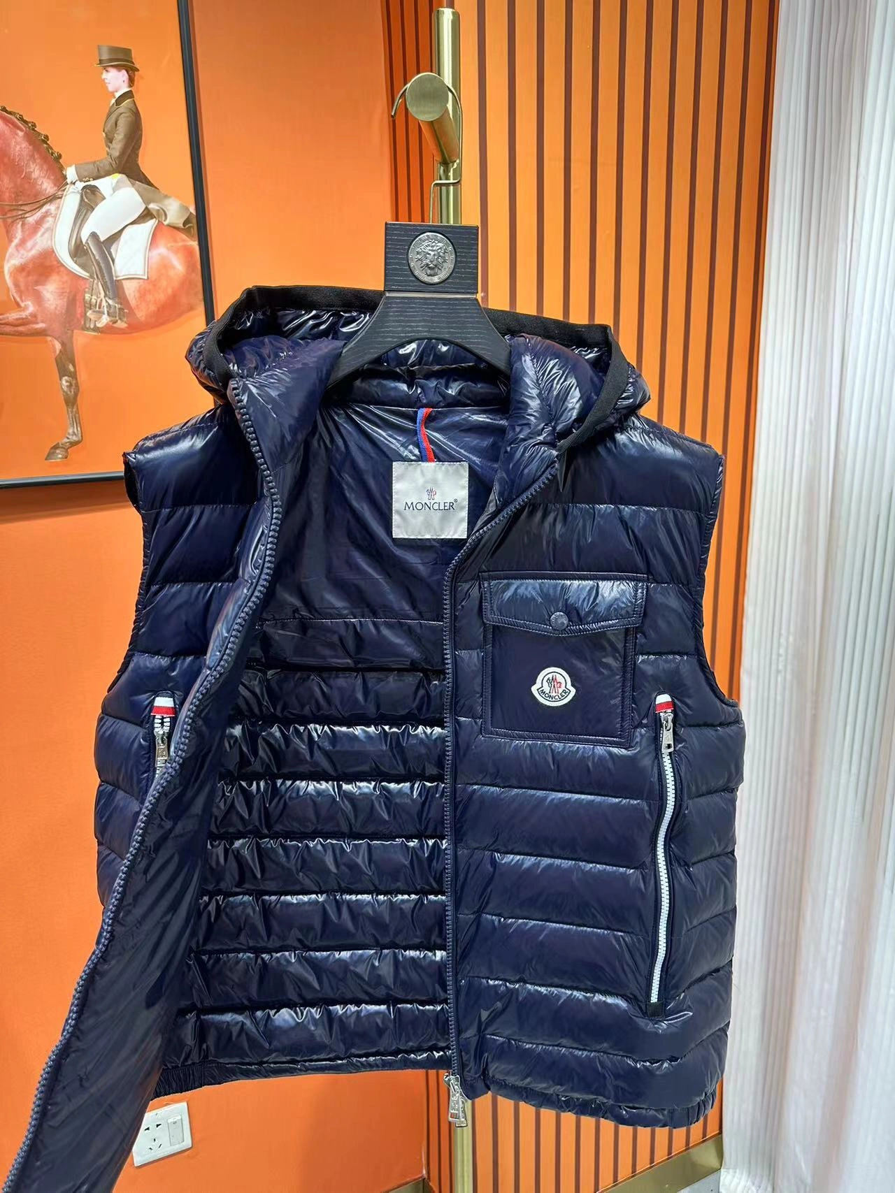 Bargain Moncler Down Jackets