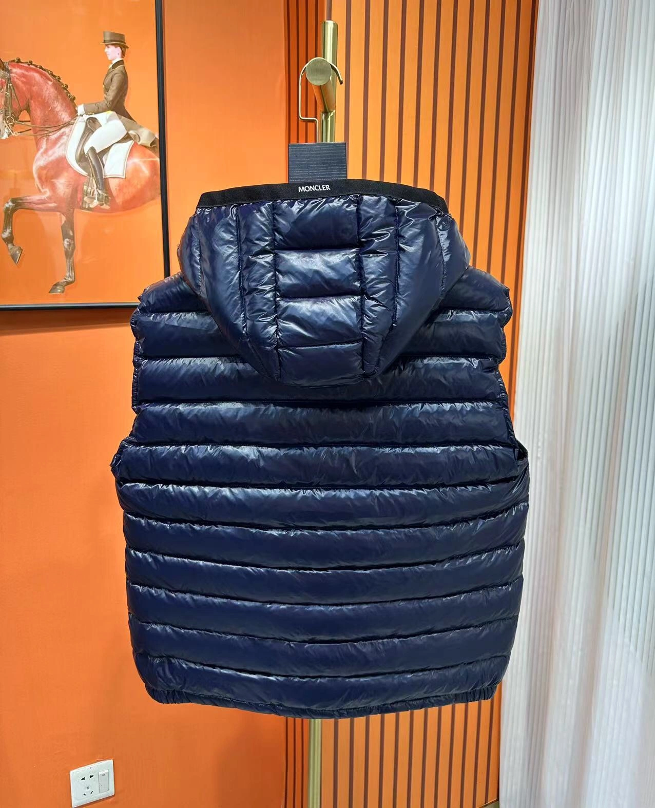 Bargain Moncler Down Jackets