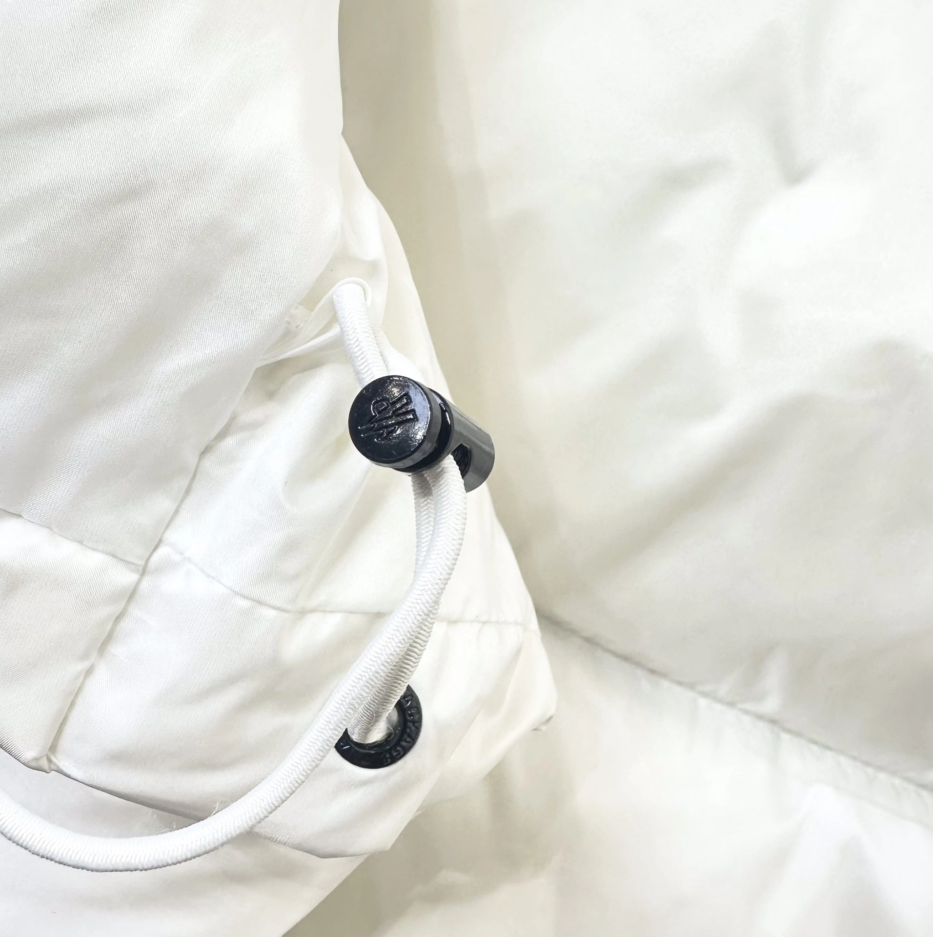 Economical Moncler Down Jackets