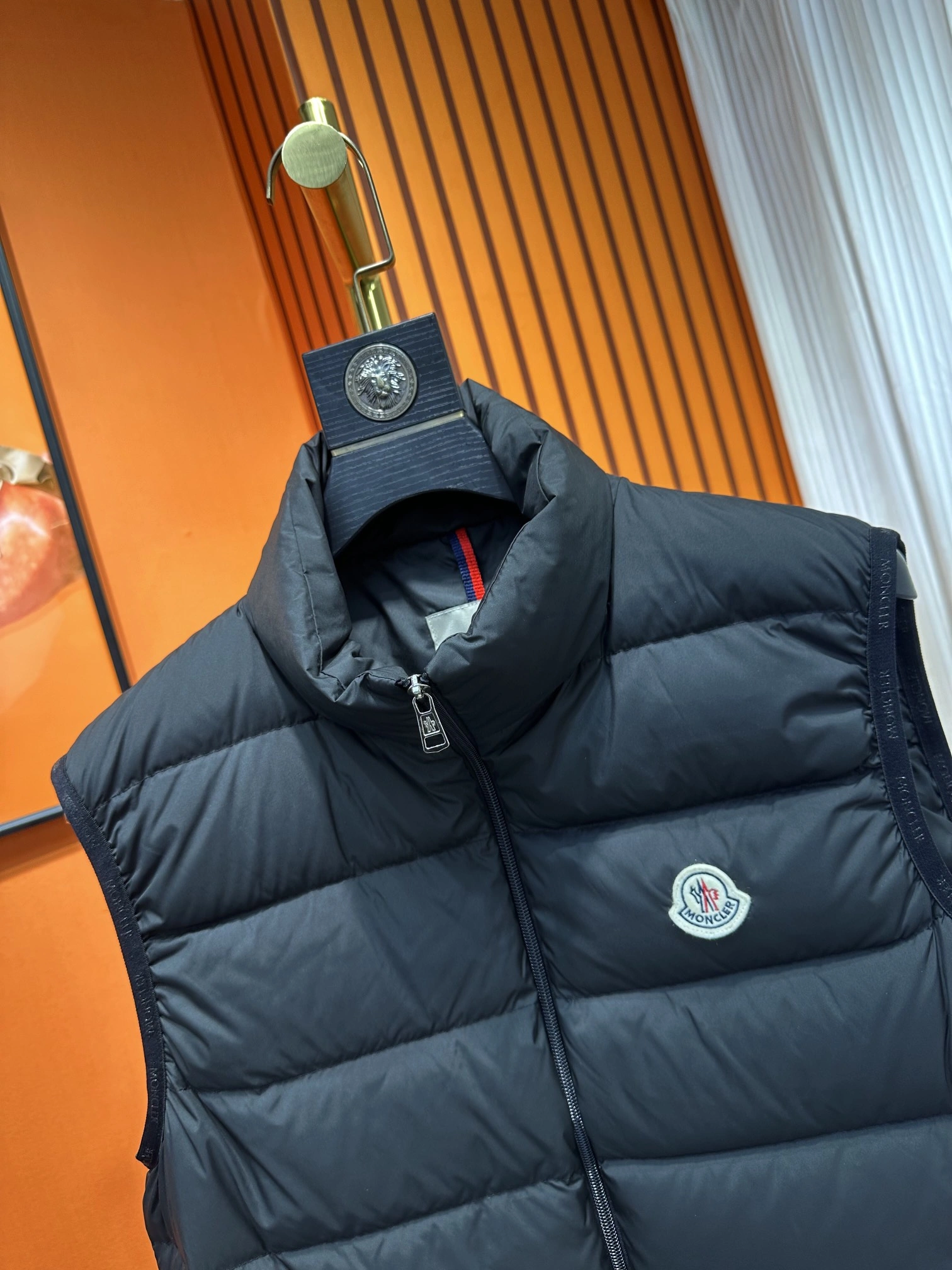 Low-cost Moncler Down Jackets