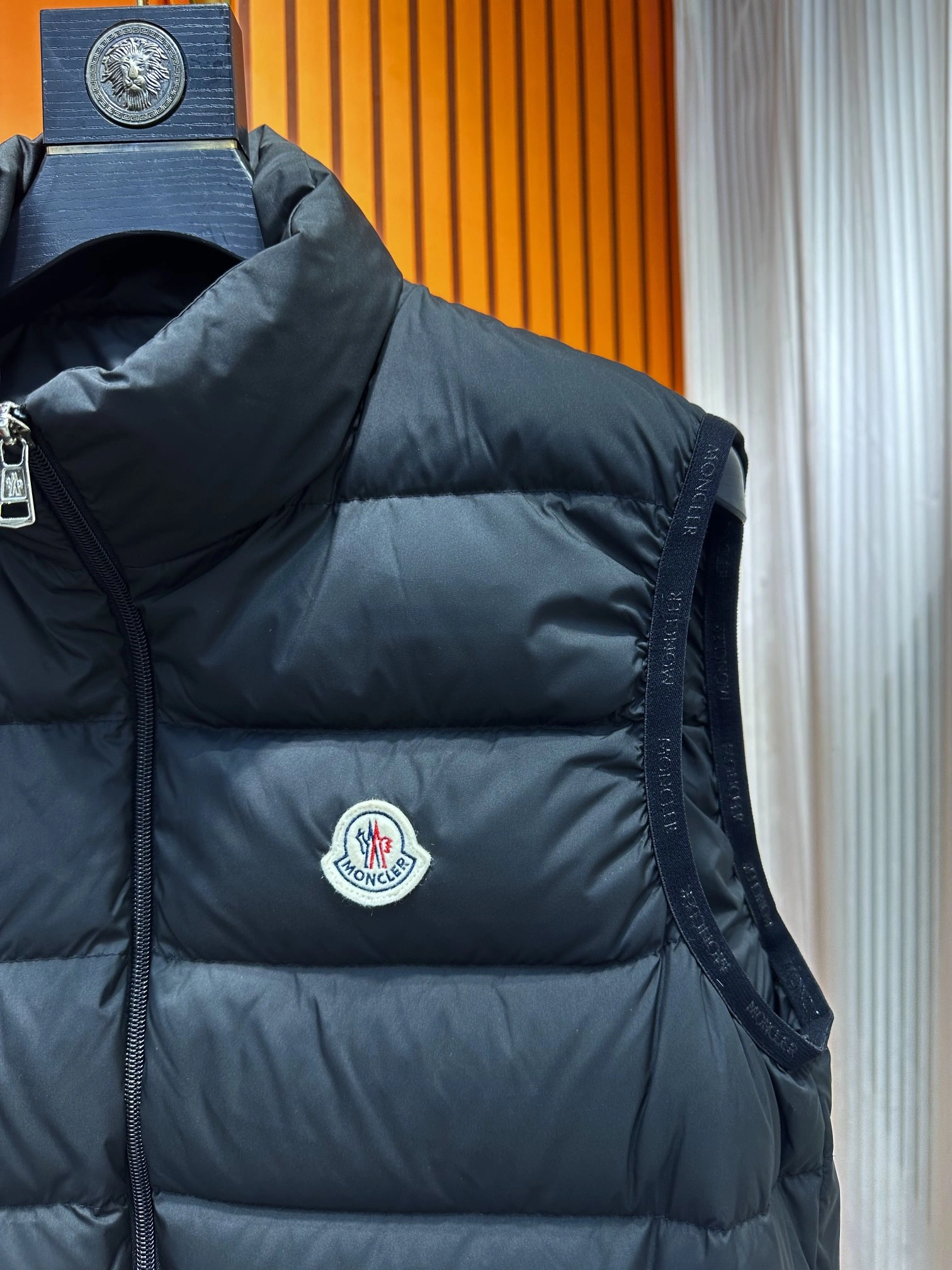 Low-cost Moncler Down Jackets