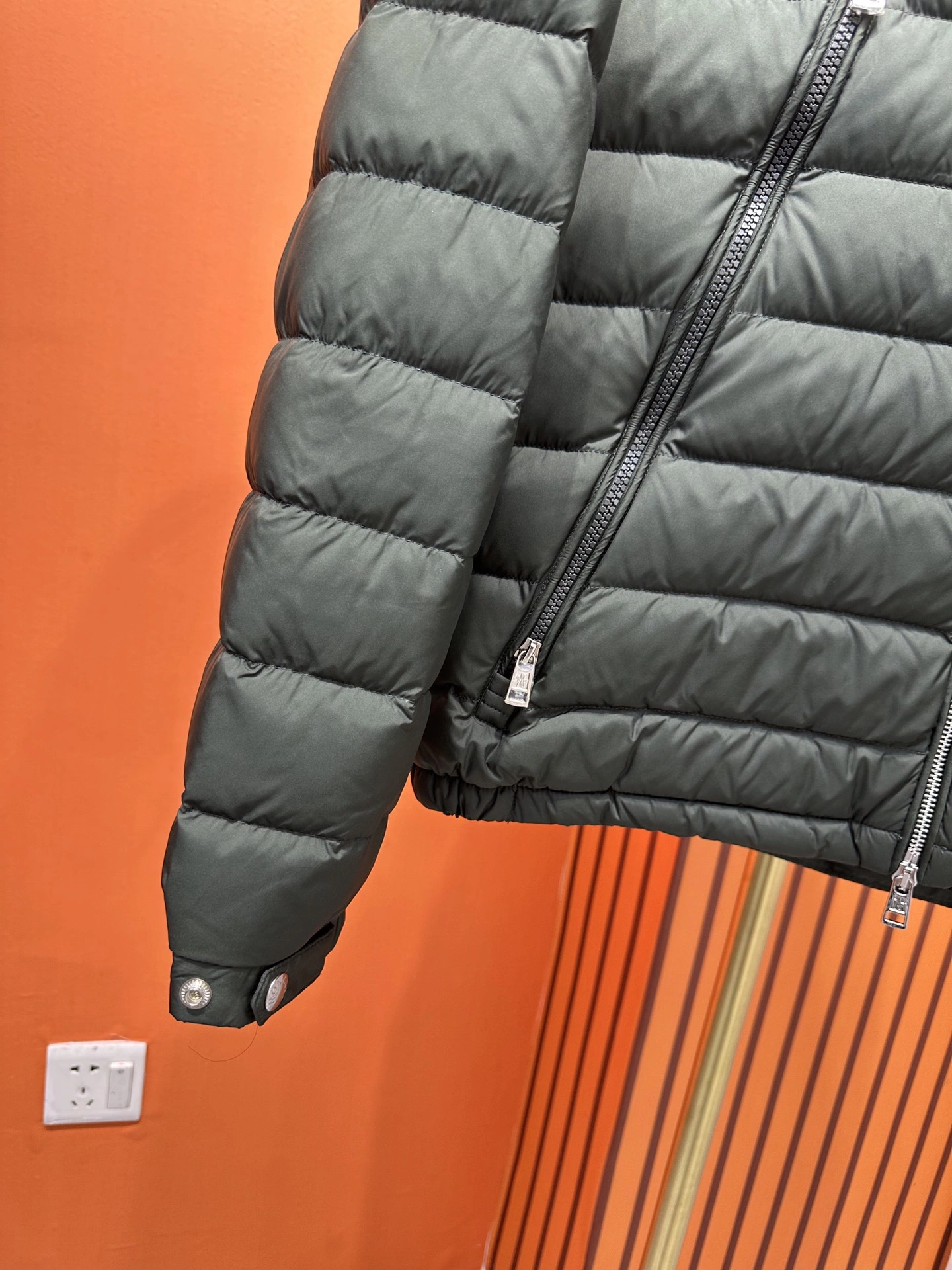 Exact replica Moncler Down Jackets
