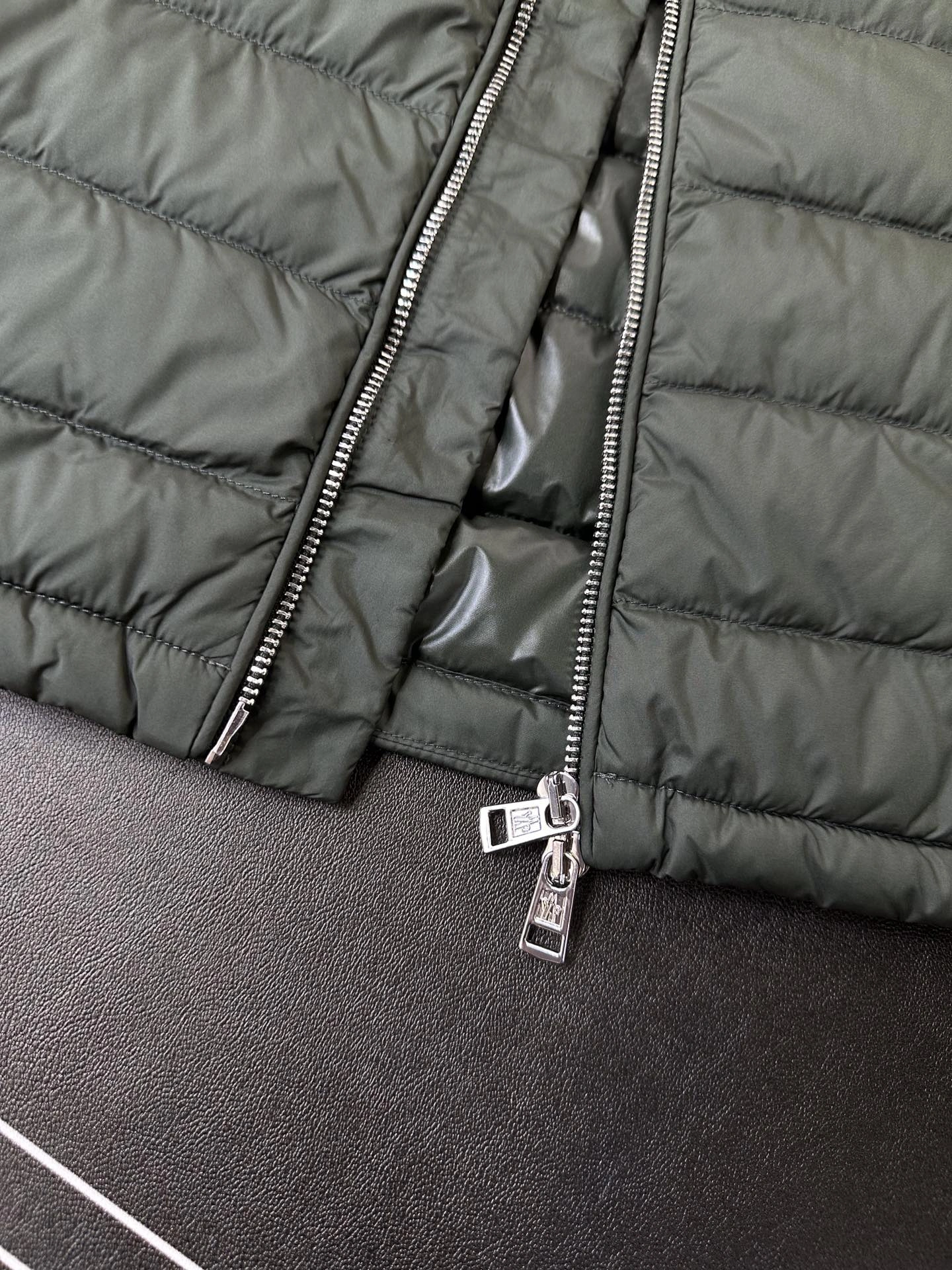 Exact replica Moncler Down Jackets