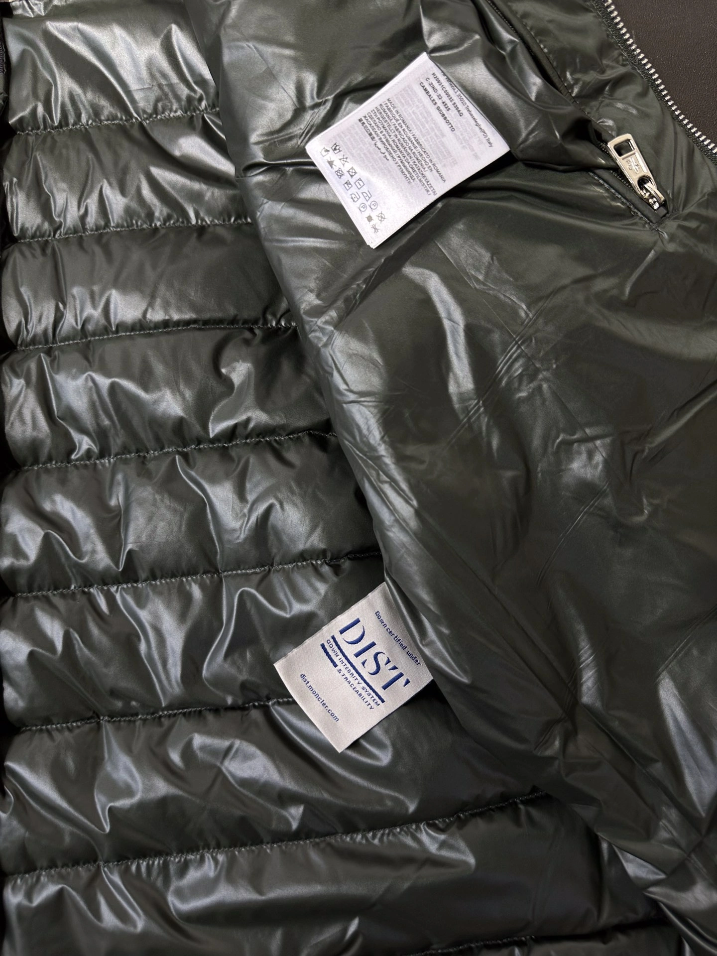 Exact replica Moncler Down Jackets