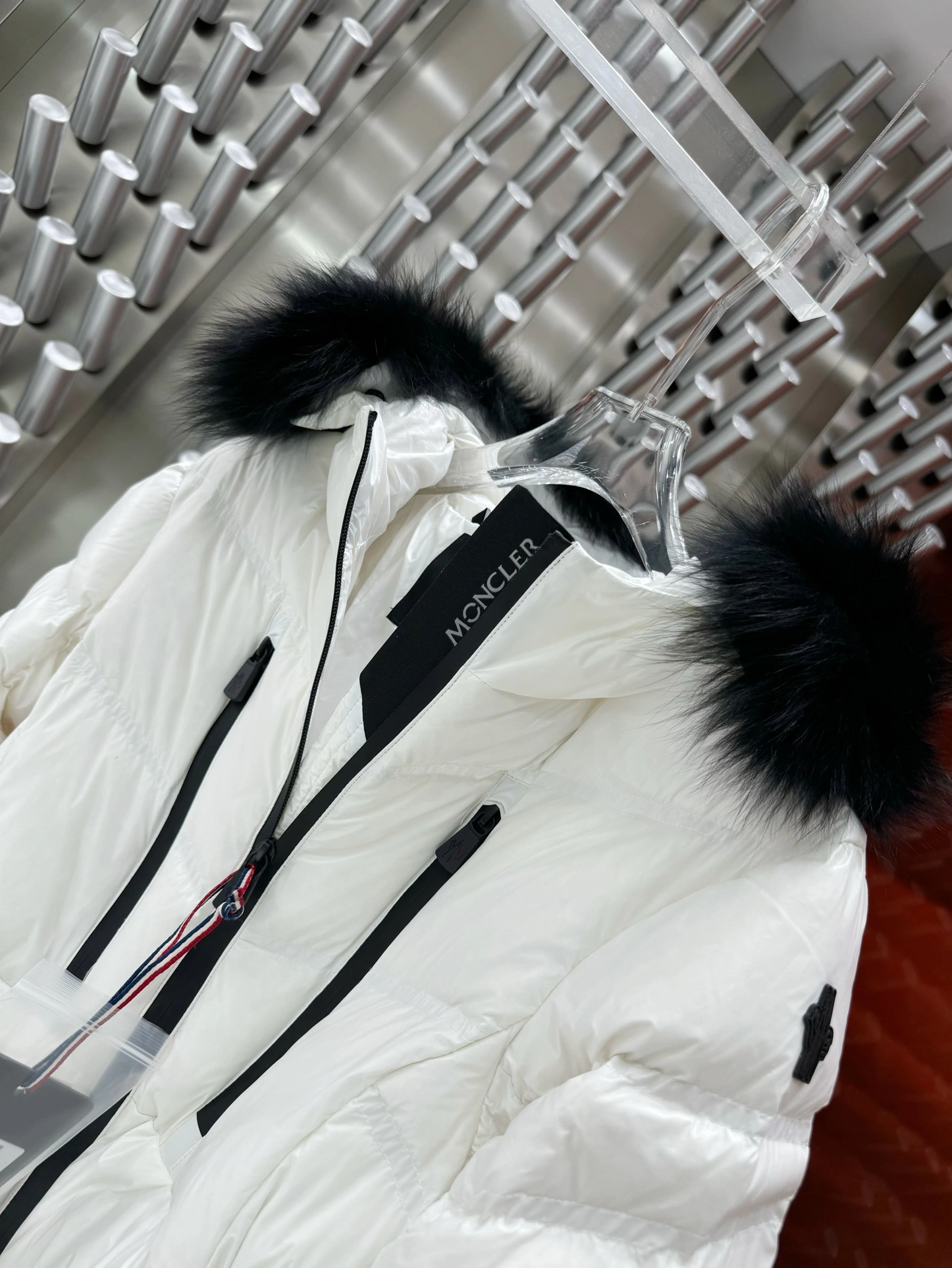 Bargain Moncler Down Jackets