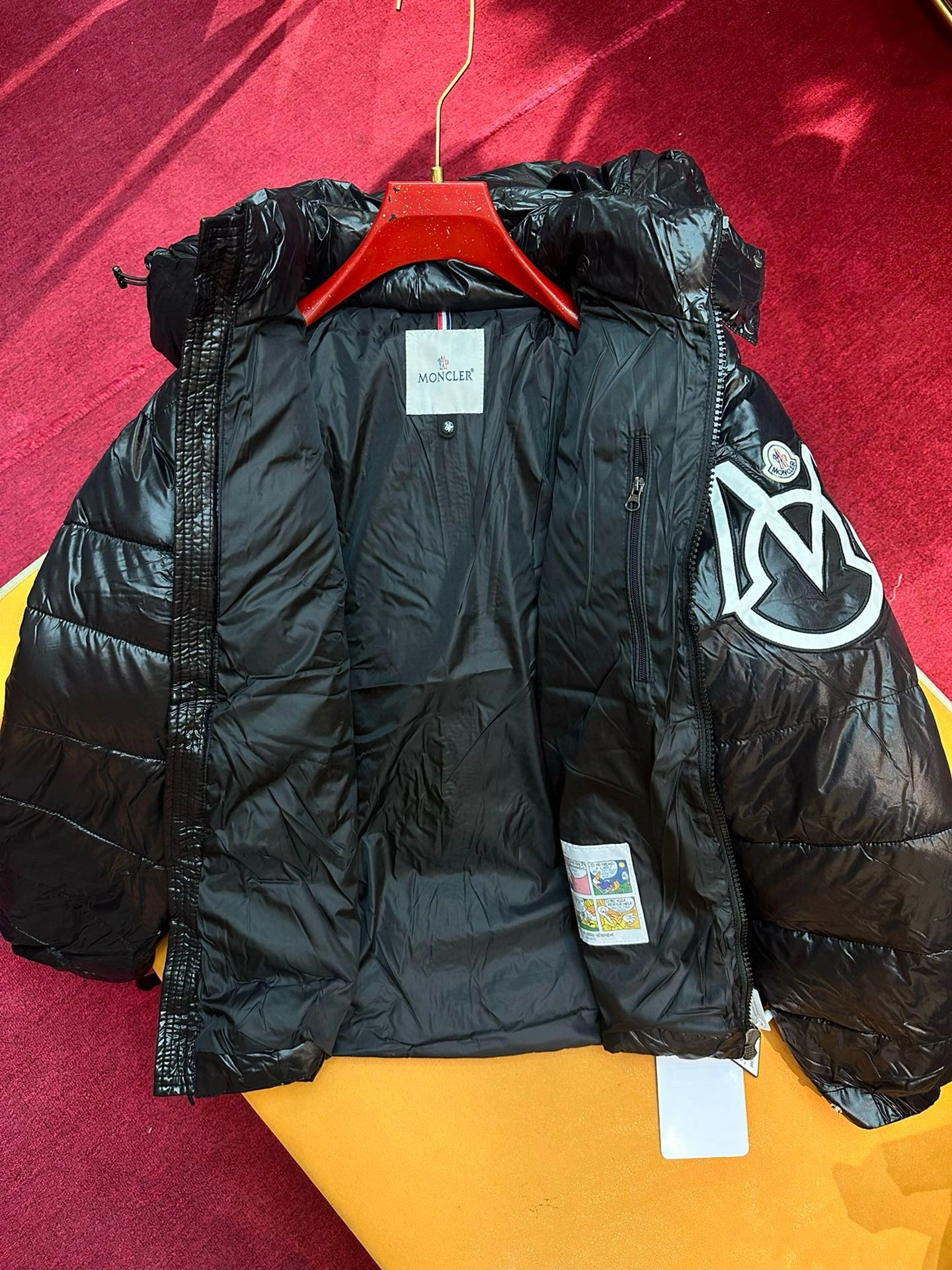 Official Moncler Down Jackets