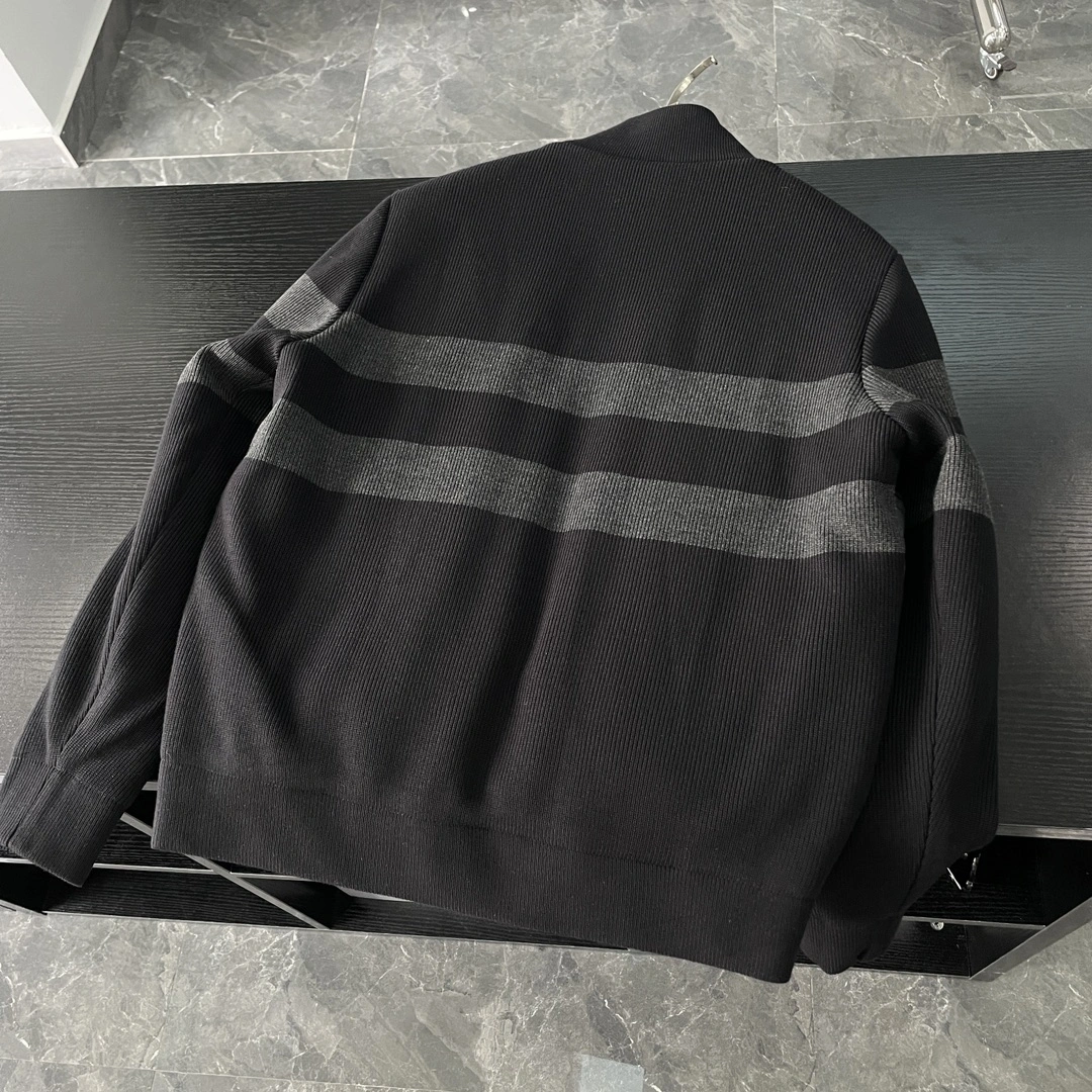 Official Moncler Down Jackets