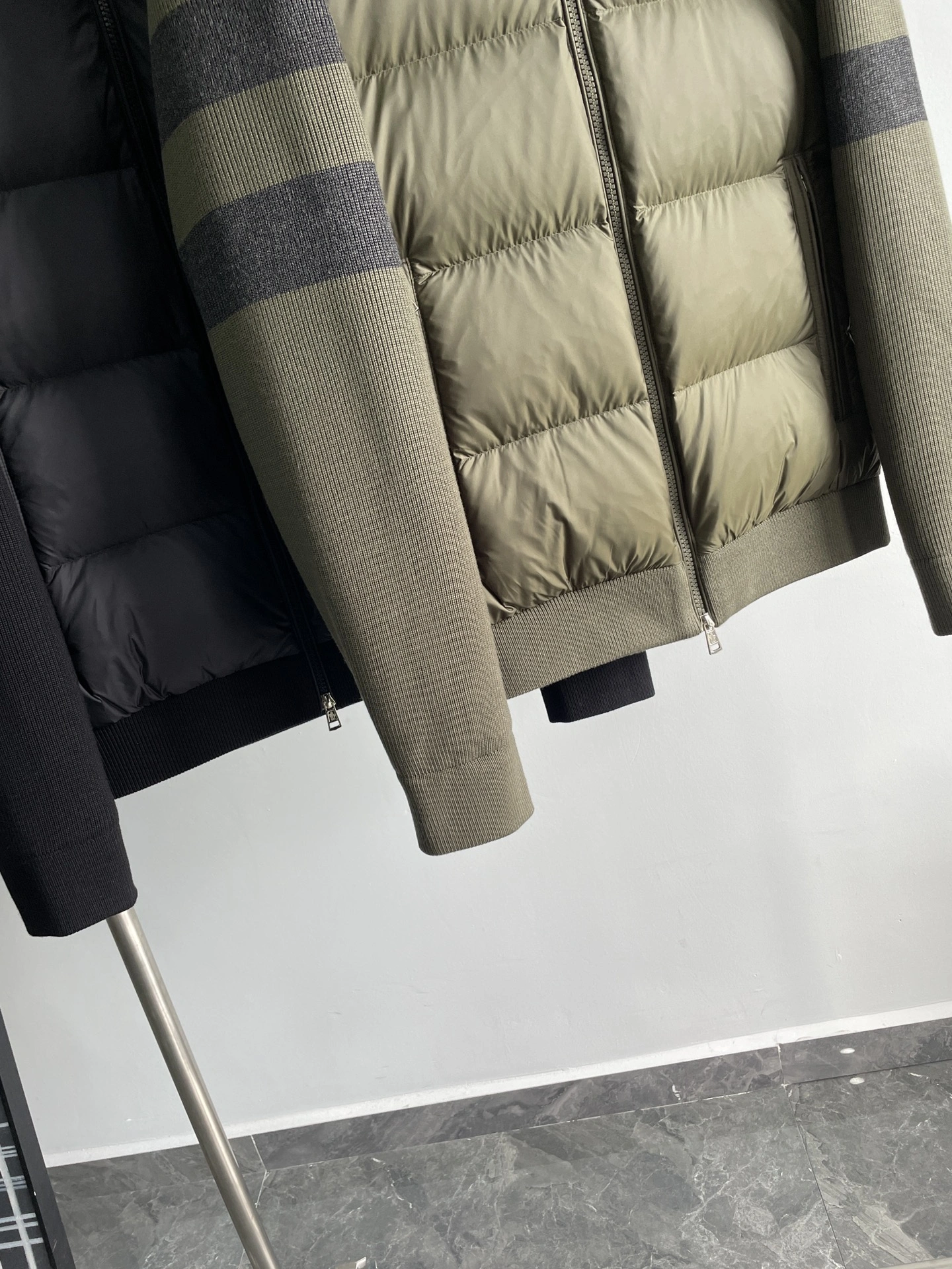 Low-cost Moncler Down Jackets