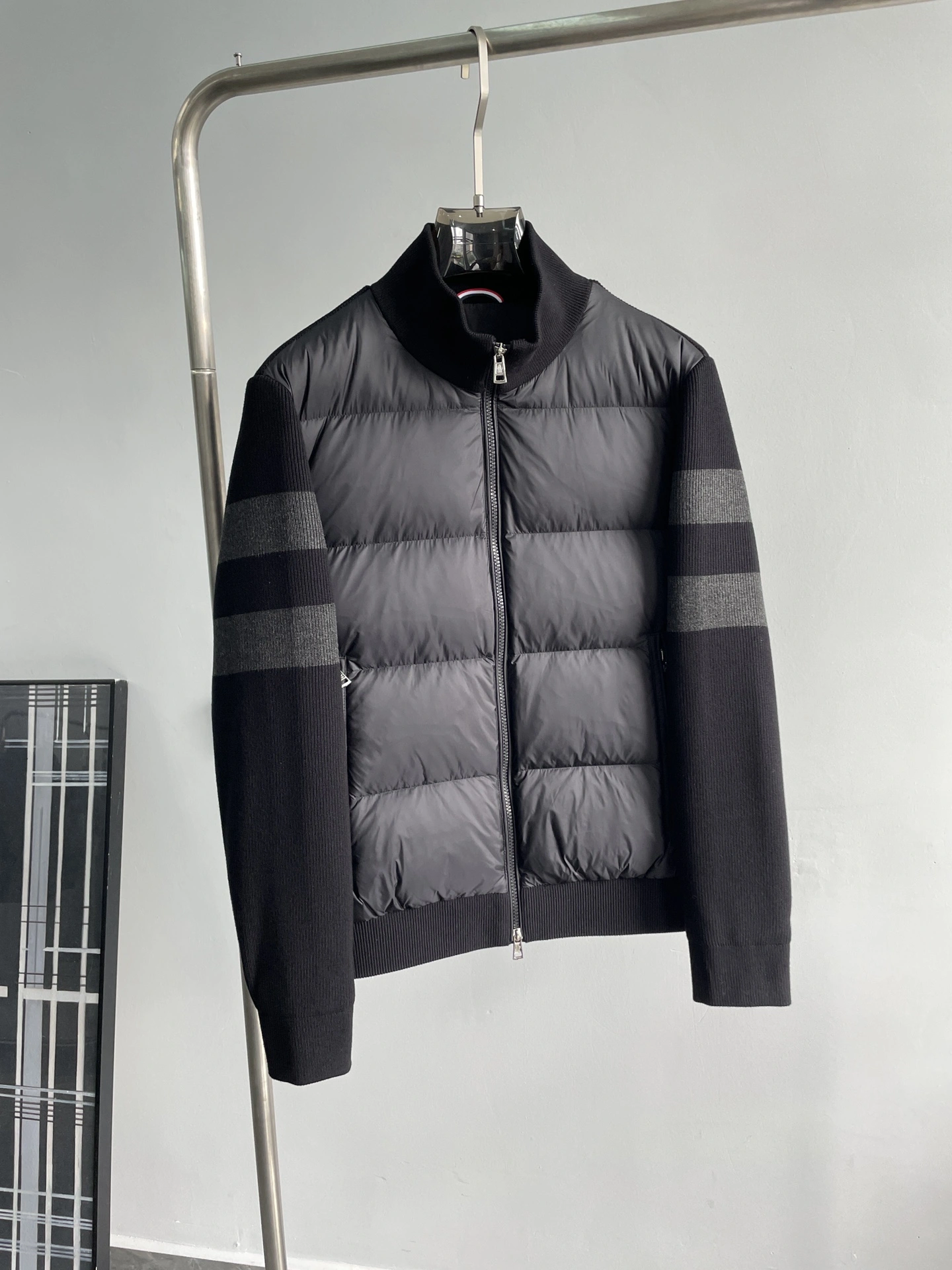 Low-cost Moncler Down Jackets