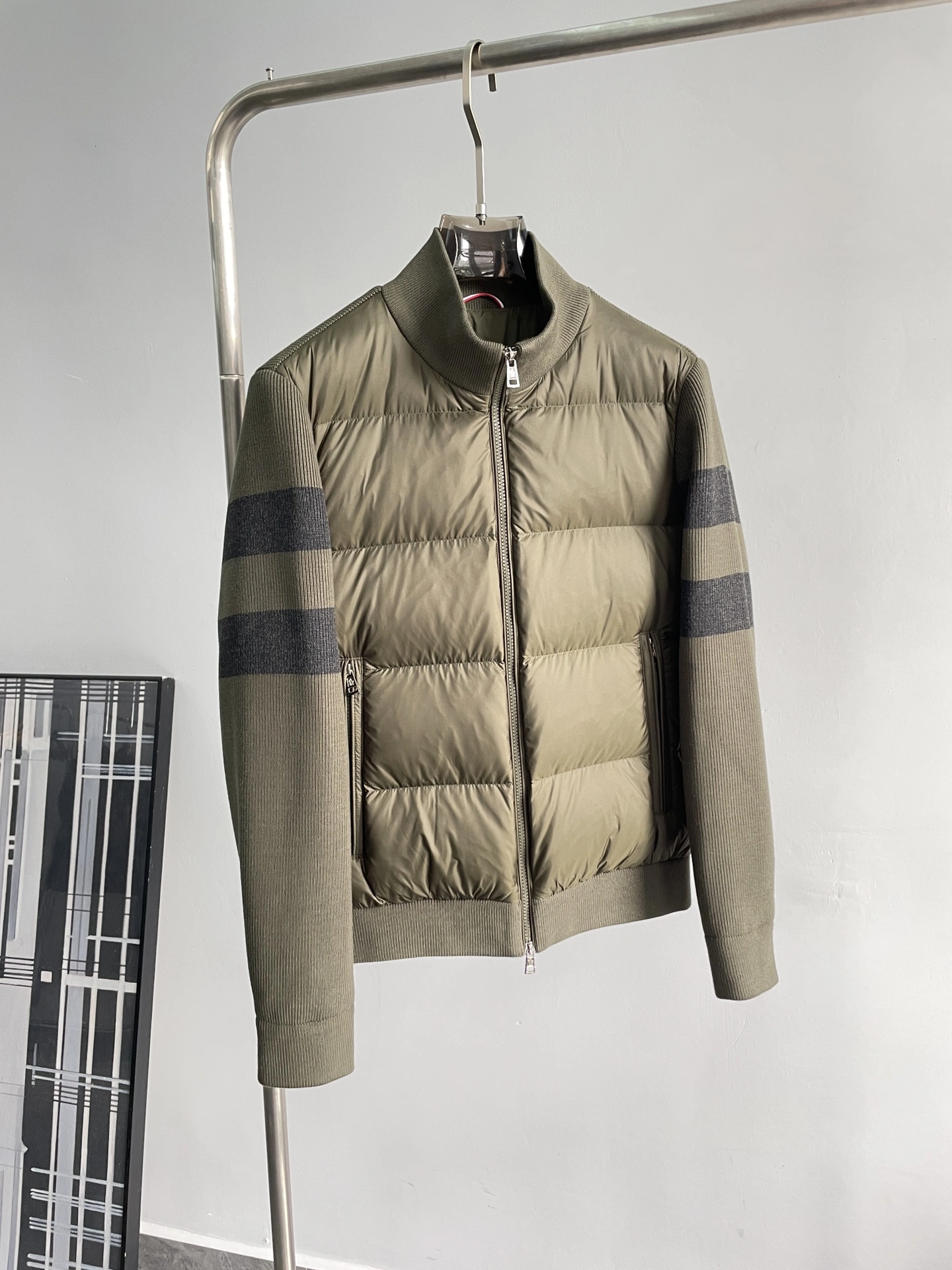 Low-cost Moncler Down Jackets