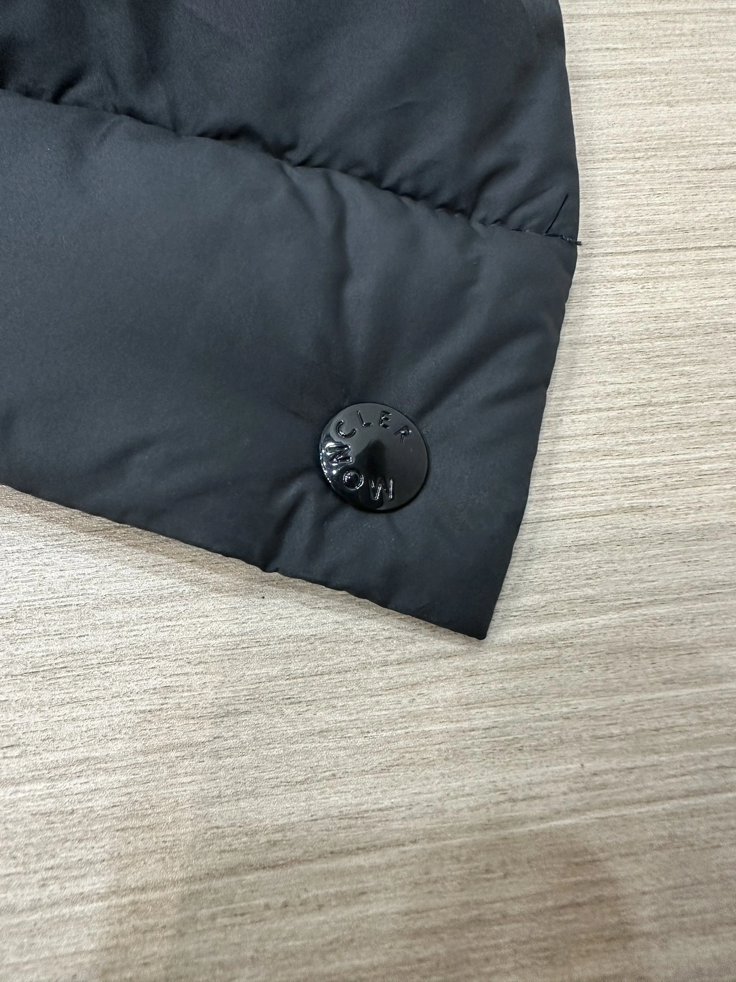 Top mirror Moncler Down Jackets