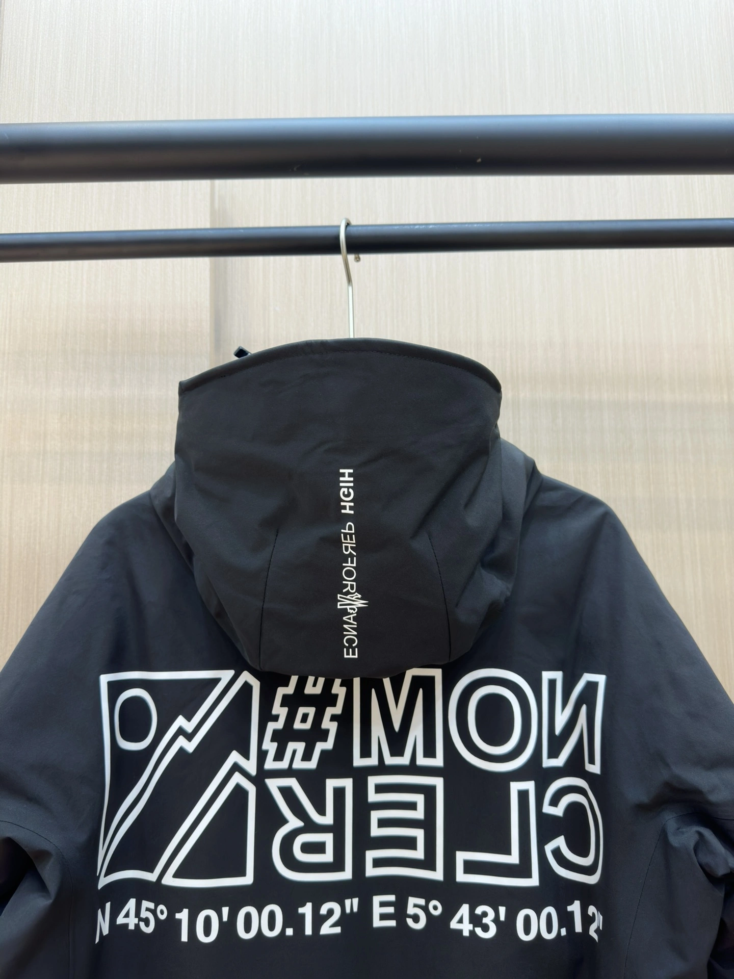 Exact replica Moncler Down Jackets