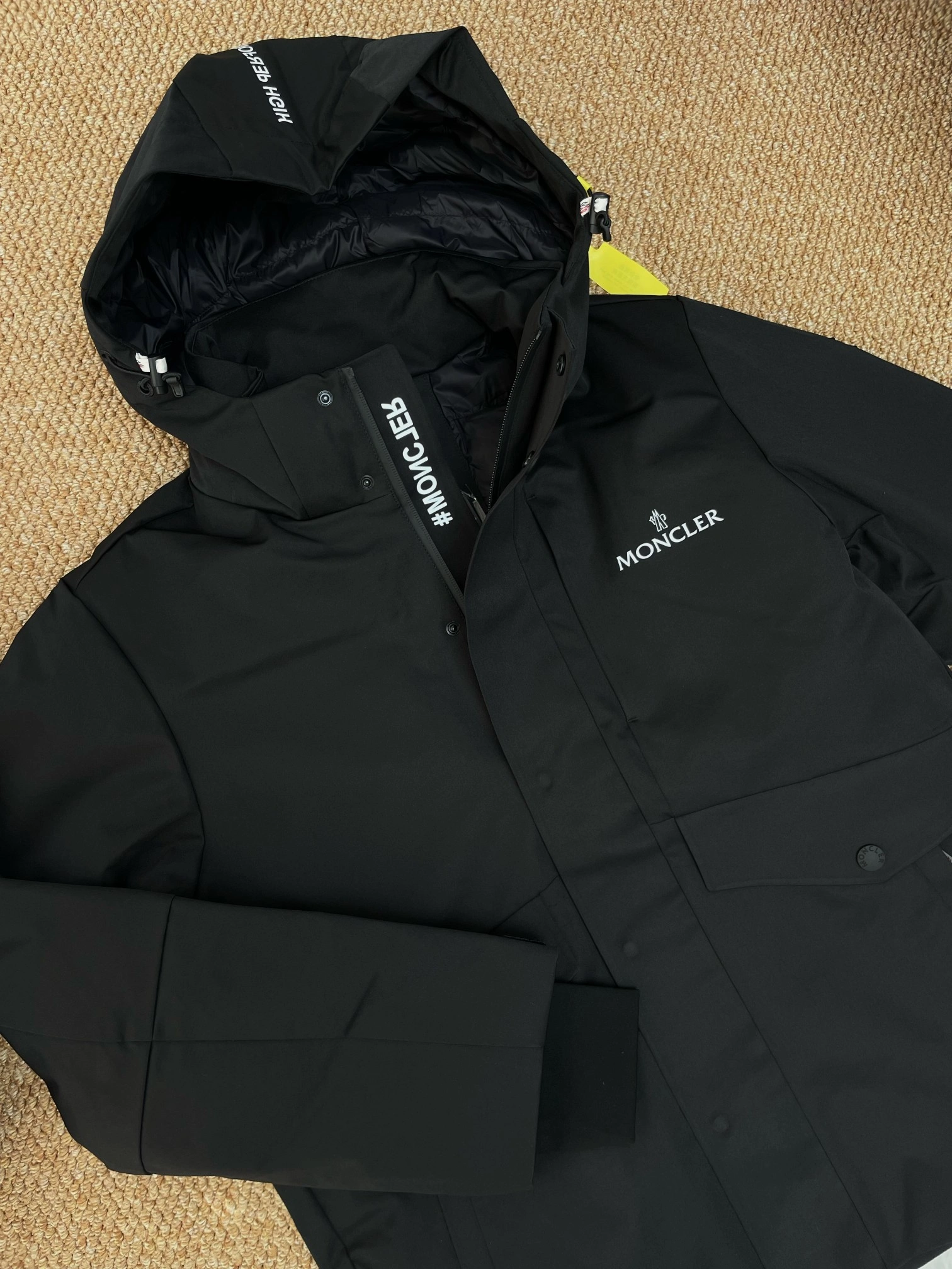 1:1 copy Moncler Down Jackets