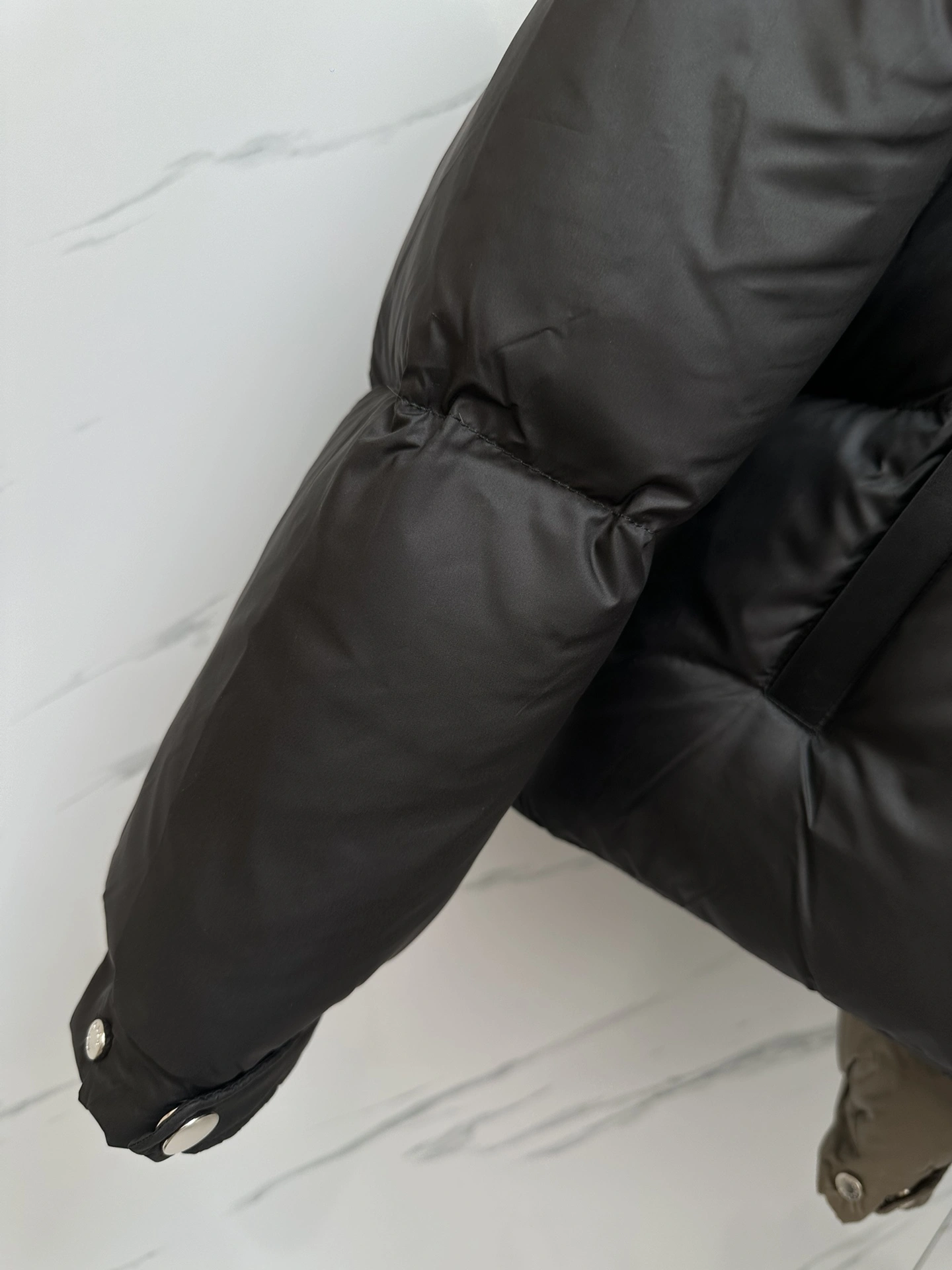 Exact replica Moncler Down Jackets