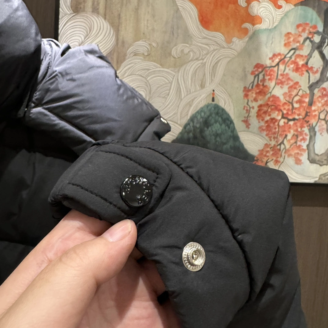 Cut-rate Moncler Down Jackets