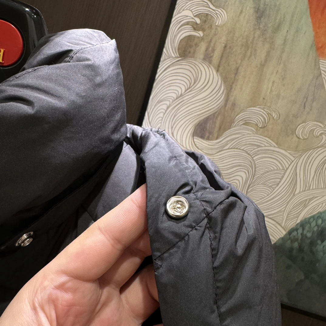 Cut-rate Moncler Down Jackets