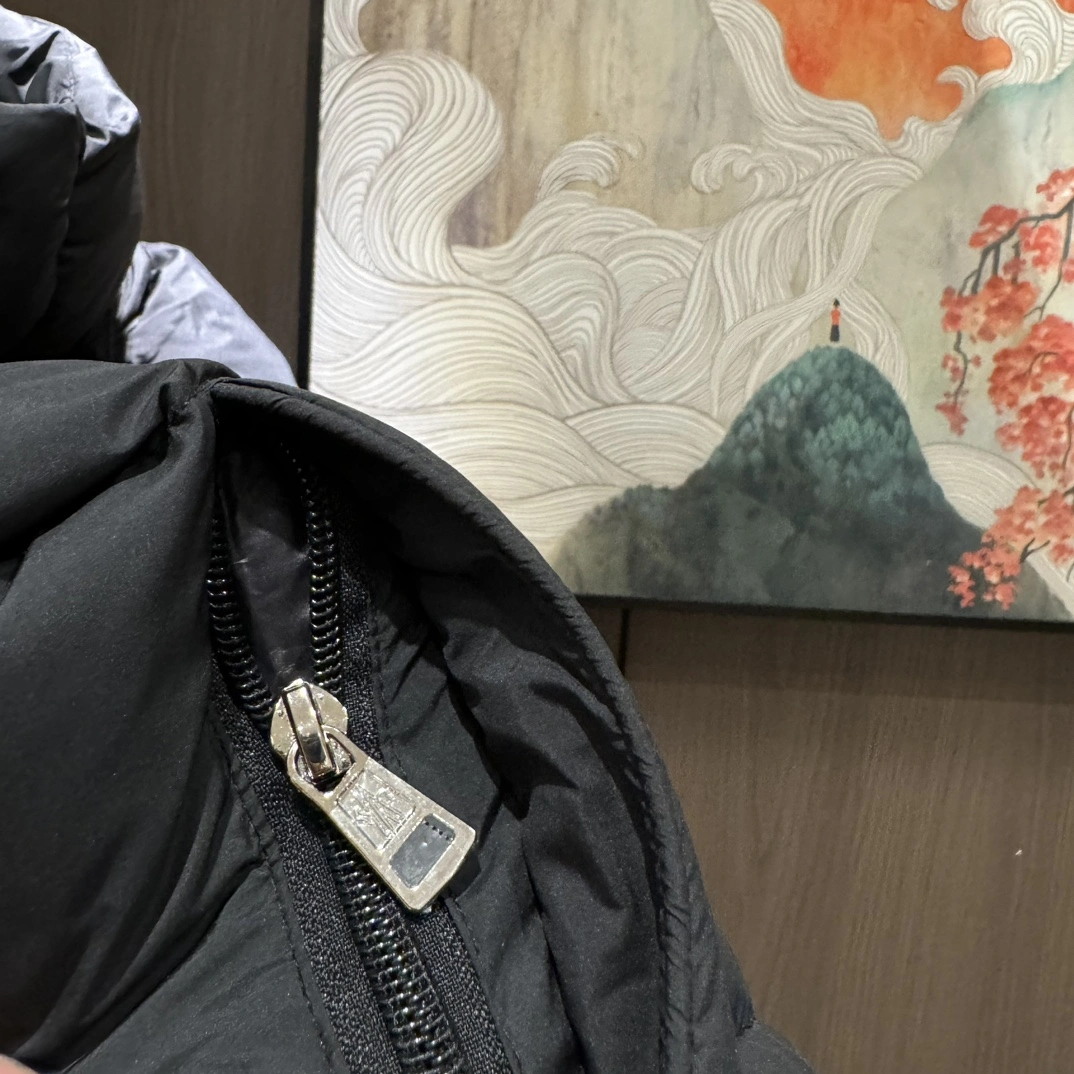 Cut-rate Moncler Down Jackets