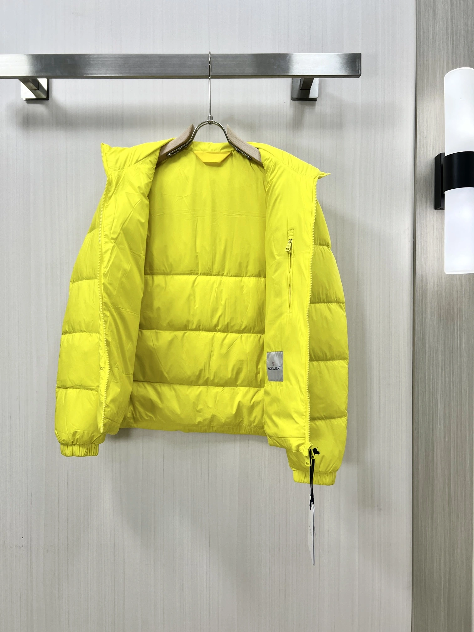 1:1 copy Moncler Down Jackets