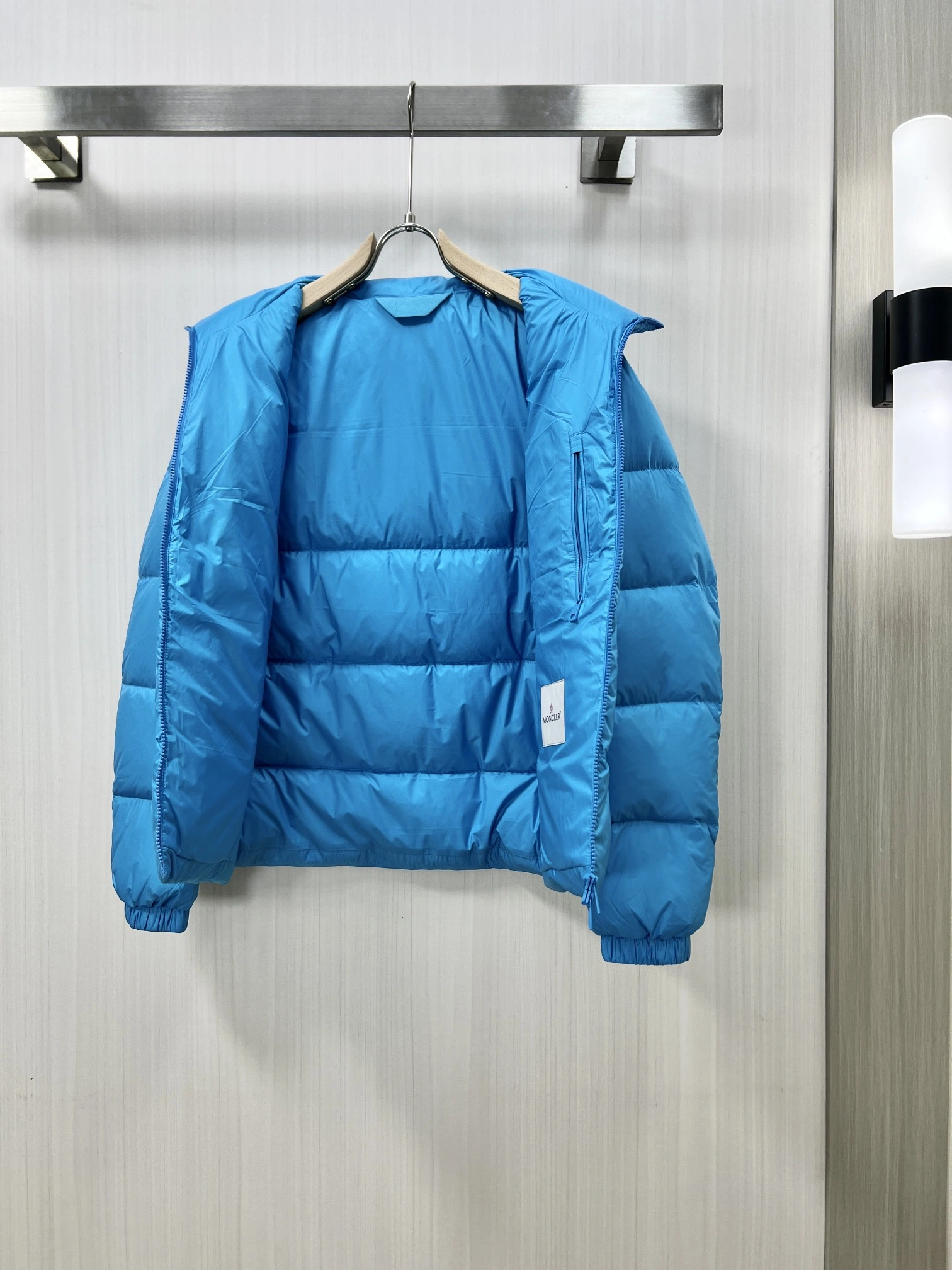 Accurate model Moncler Down Jackets