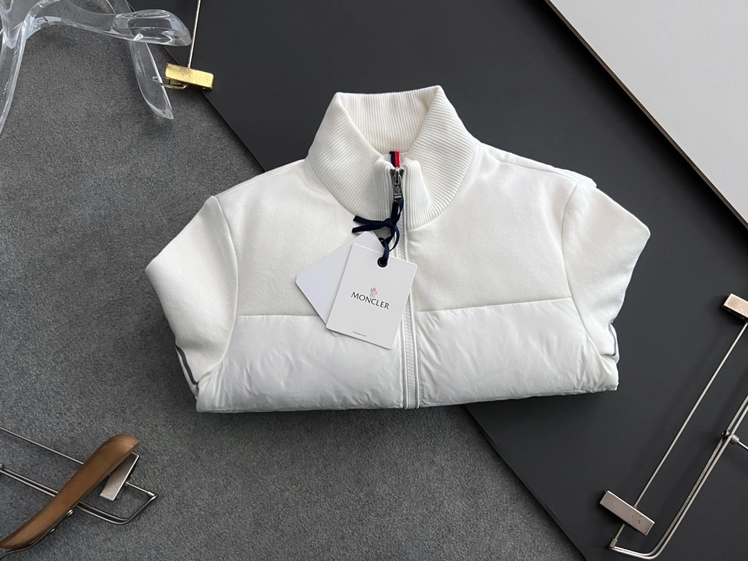 1:1 copy Moncler Down Jackets