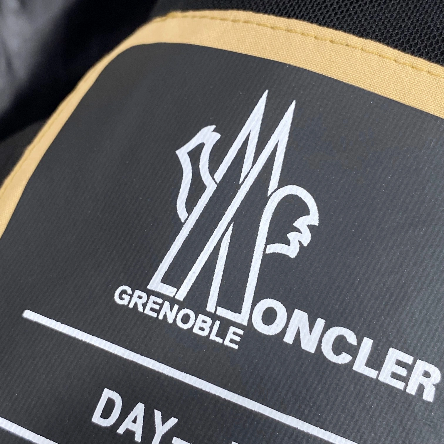 1:1 copy Moncler Down Jackets