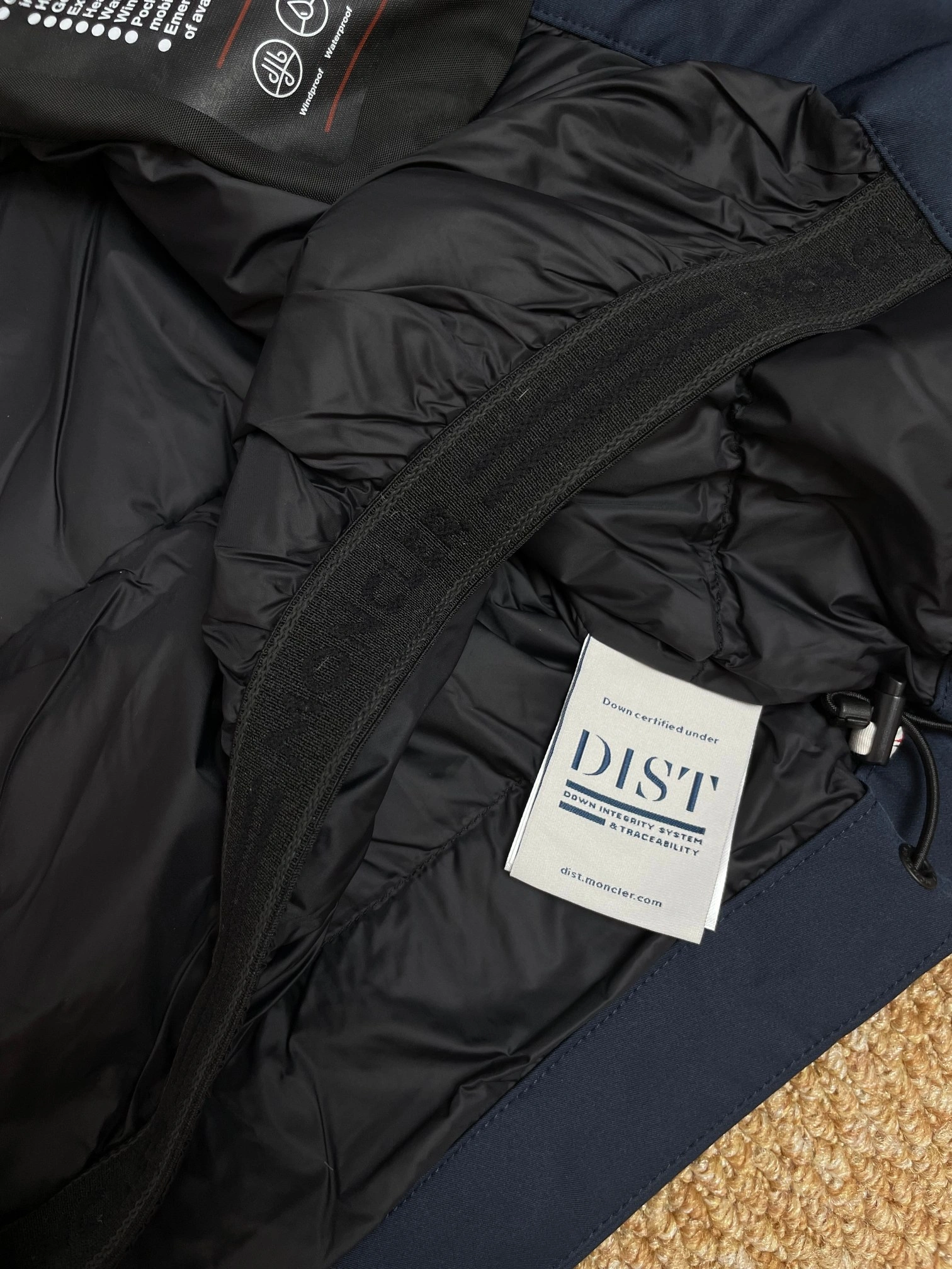 High accuracy Moncler Down Jackets