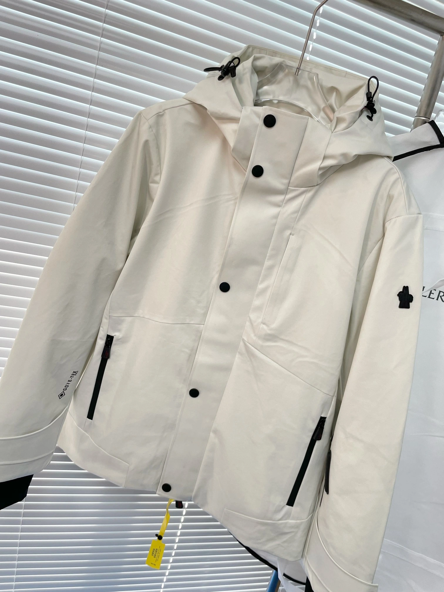 Cut-rate Moncler Down Jackets