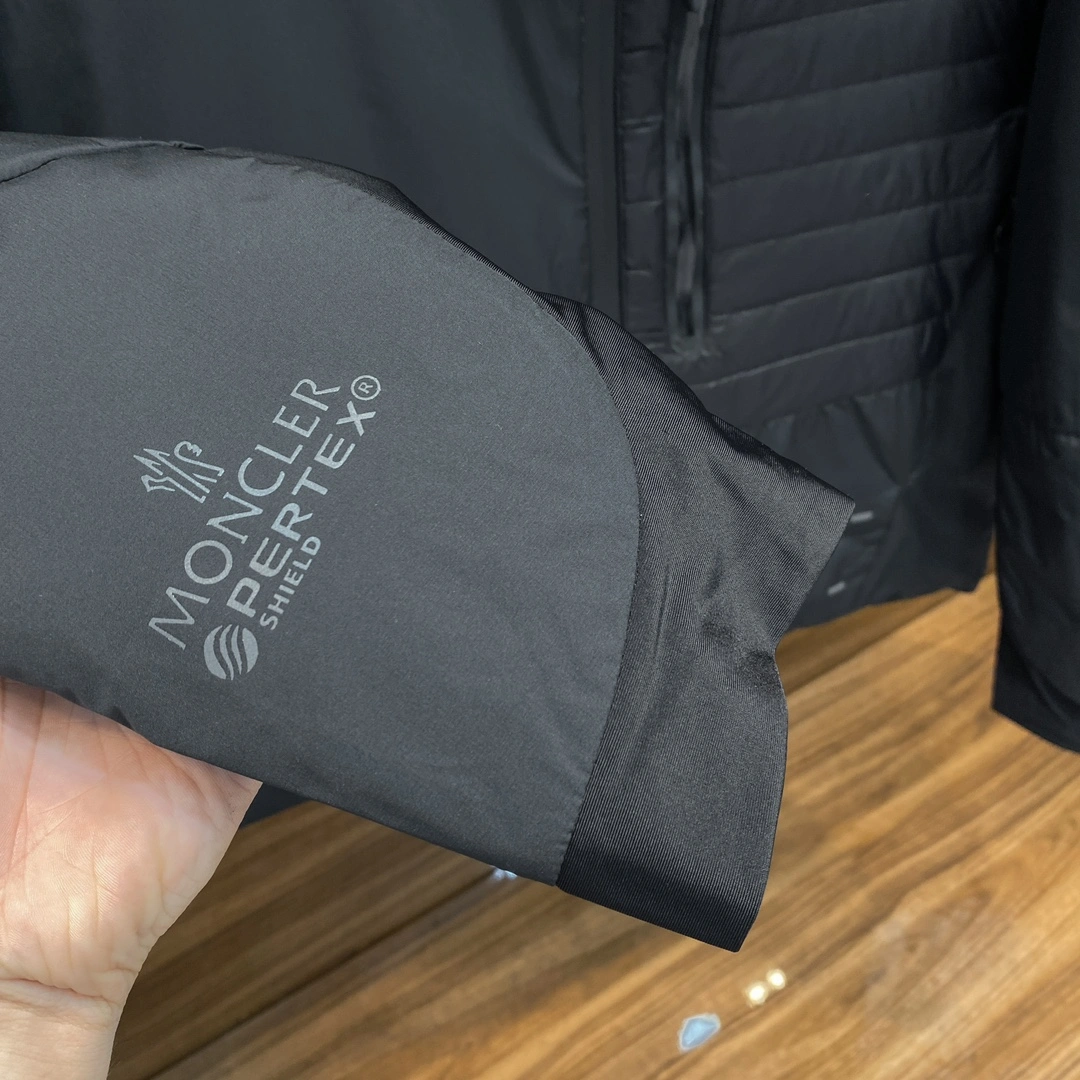 Bargain Moncler Down Jackets