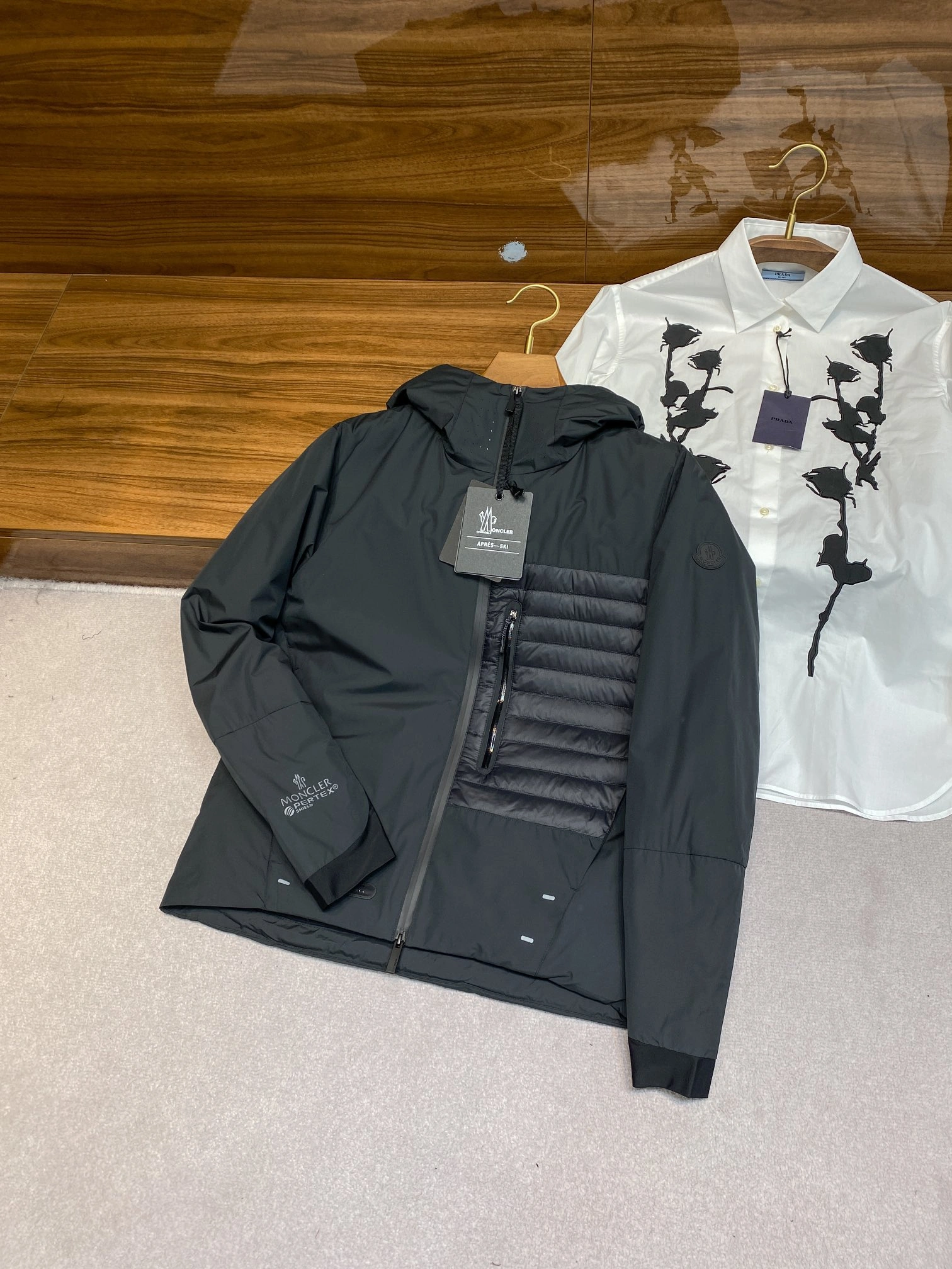 Bargain Moncler Down Jackets