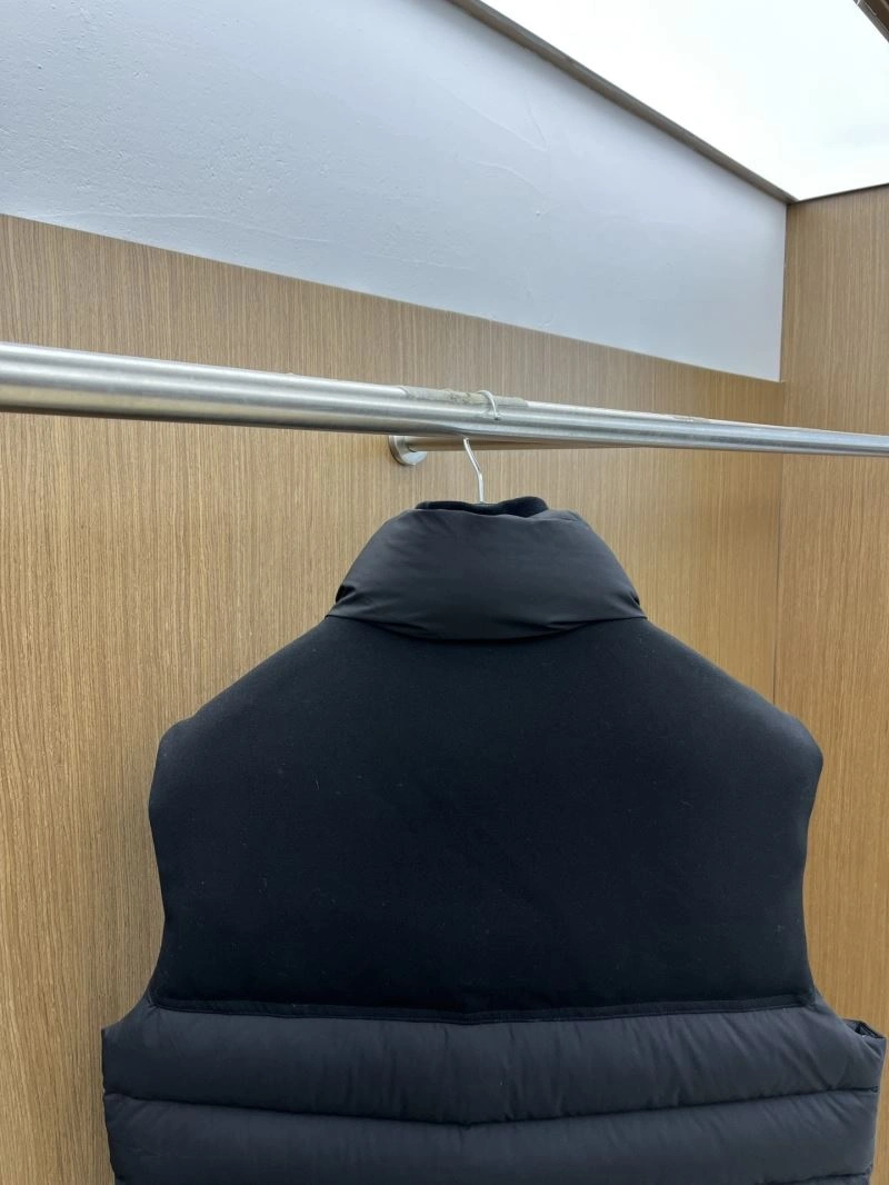 Inexpensive Moncler Down Jackets