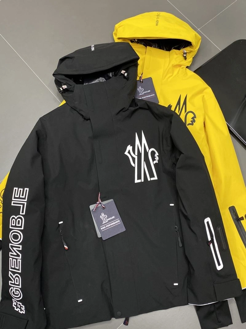 Accurate model Moncler Down Jackets
