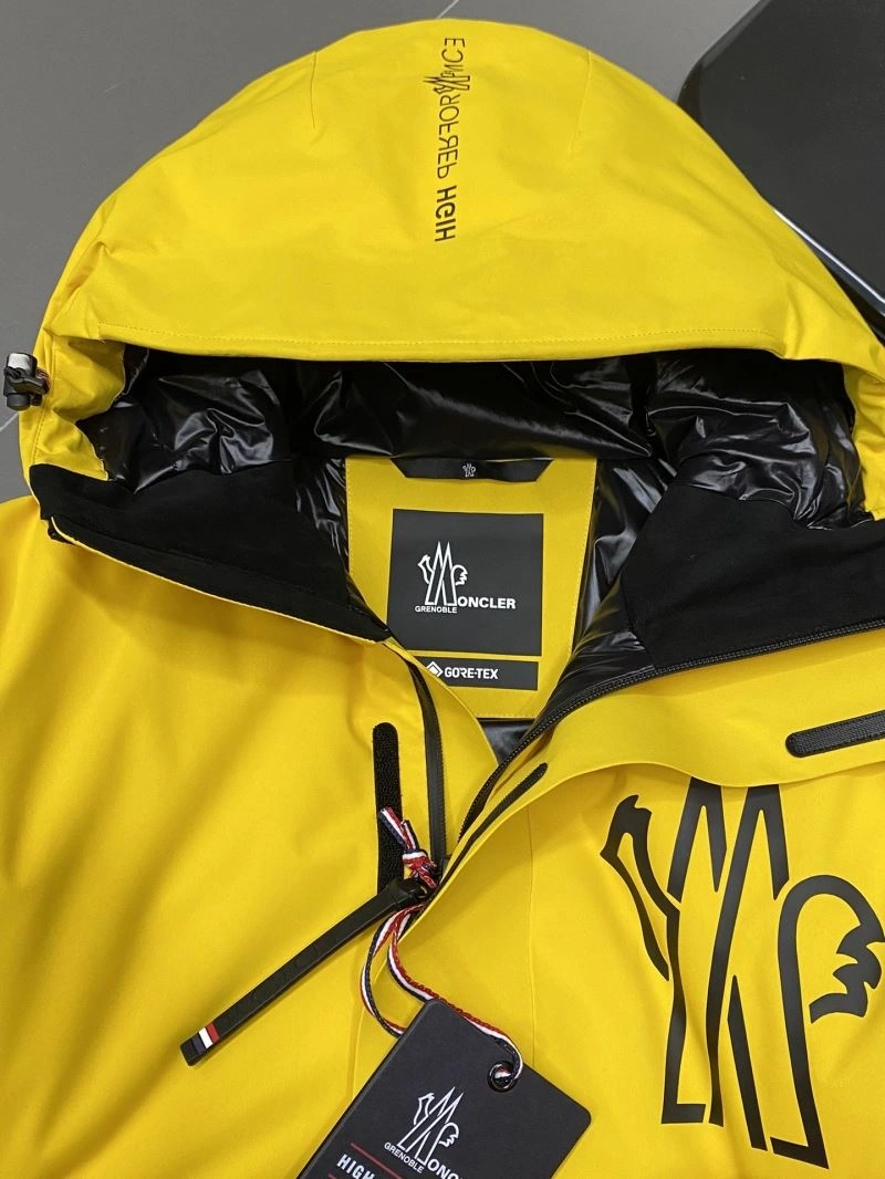 Accurate model Moncler Down Jackets