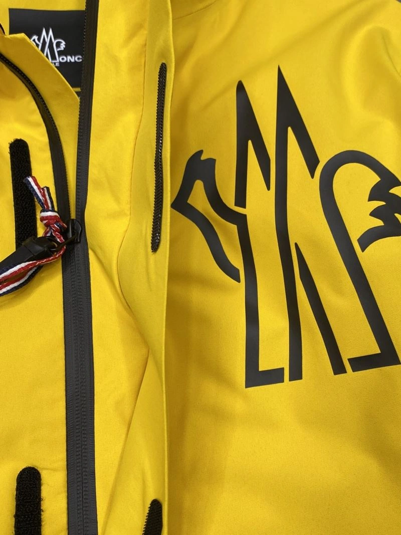 Accurate model Moncler Down Jackets