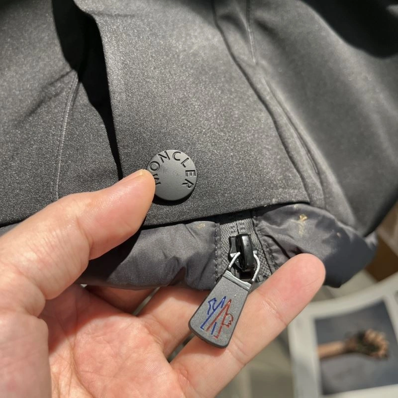 Bargain Moncler Down Jackets