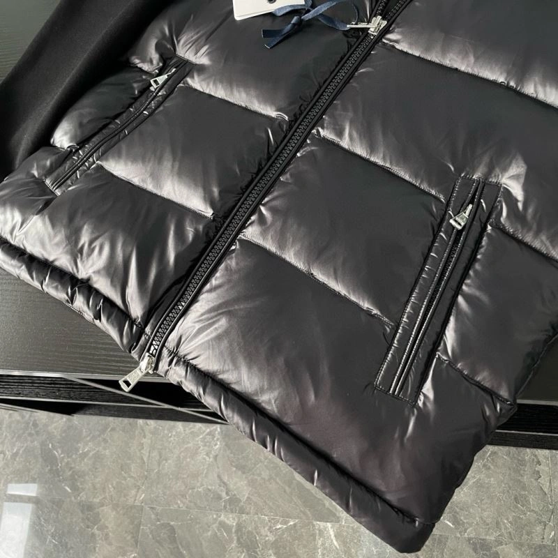 Low-cost Moncler Down Jackets