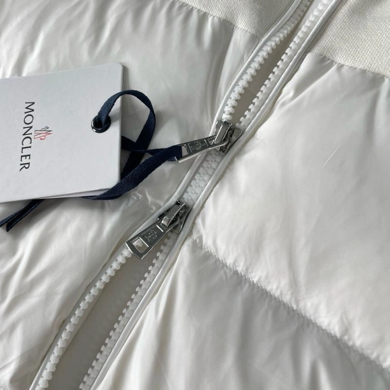 Low-cost Moncler Down Jackets
