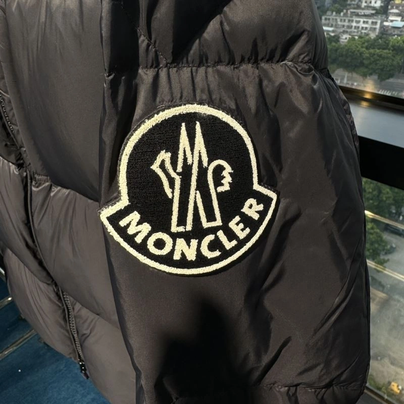 Inexpensive Moncler Down Jackets