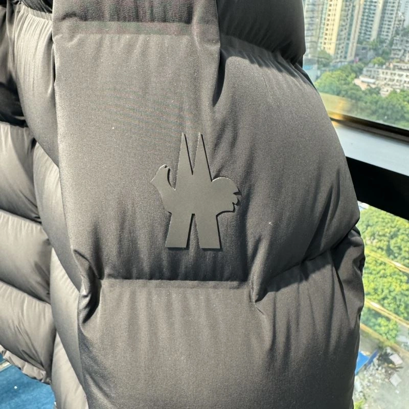 Low-cost Moncler Down Jackets