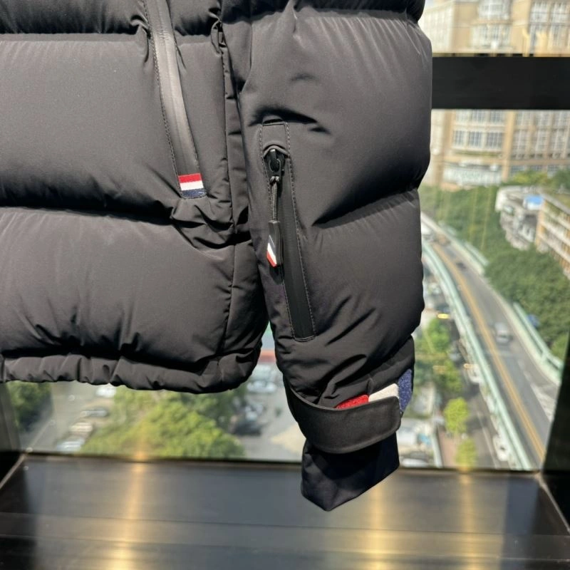 Low-cost Moncler Down Jackets